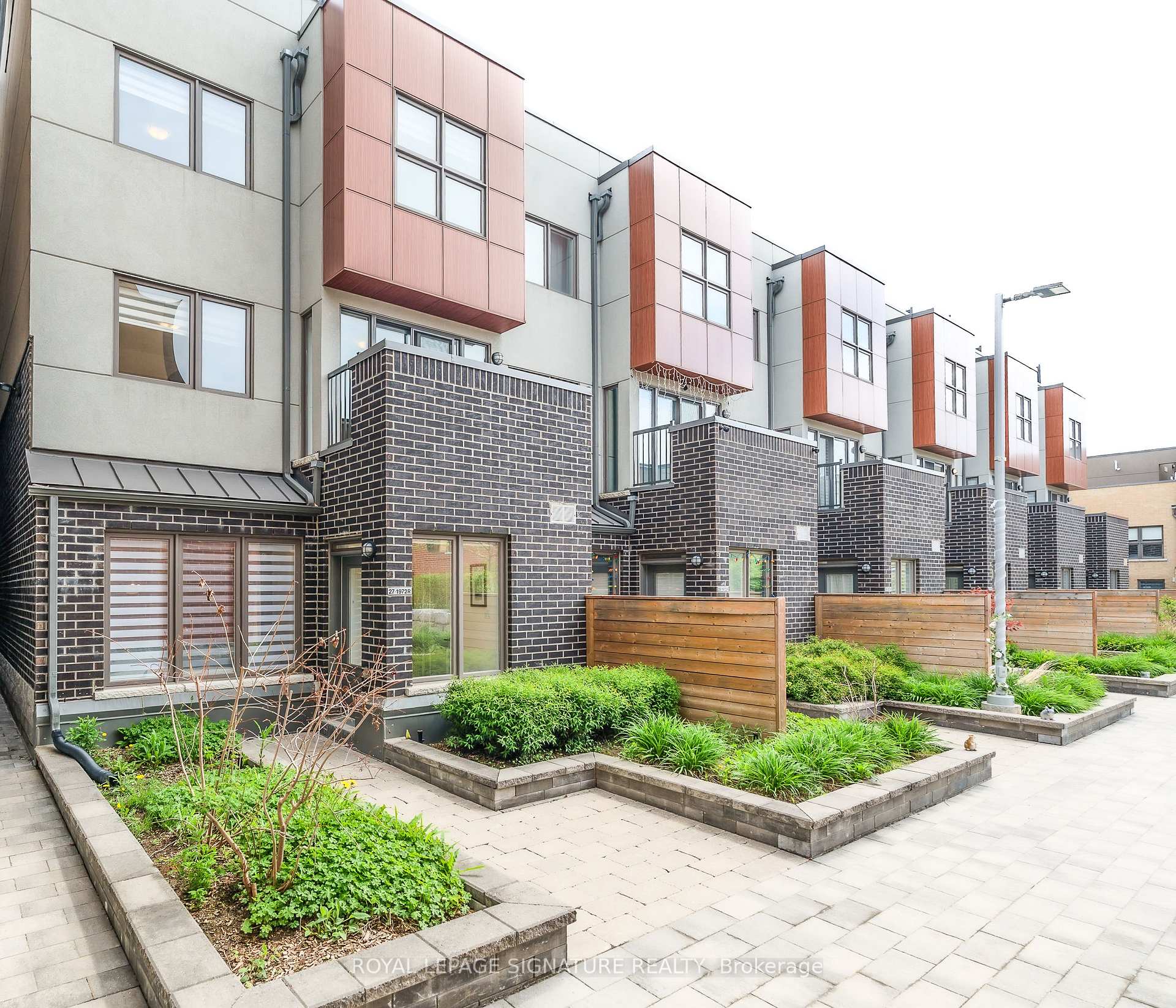 27 - 1972 Victoria Park Avenue, Toronto, ON M1R 1V1