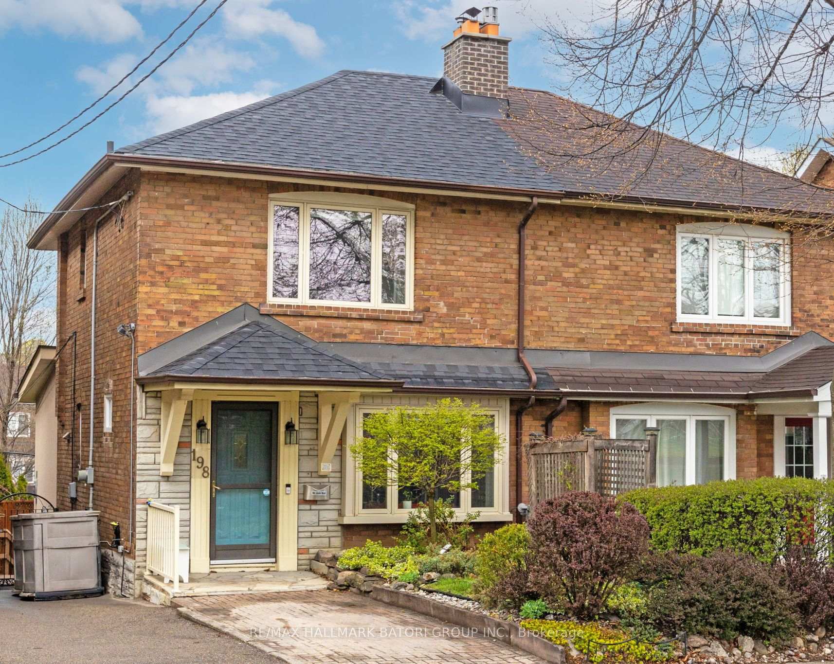 198 Broadway Avenue, Toronto, ON M4P 1V9