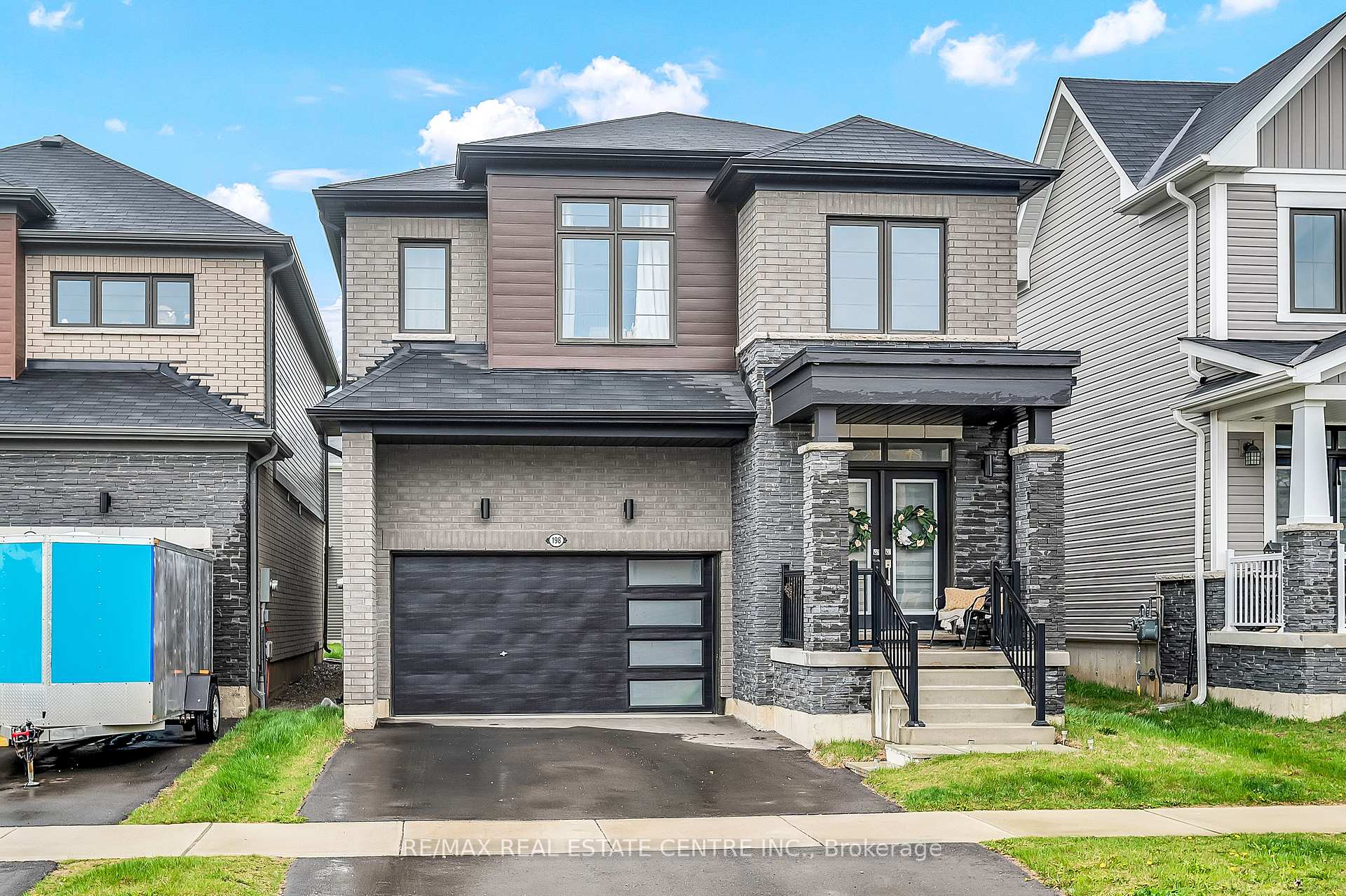 198 Whithorn Crescent, Haldimand, ON N3W 0C9