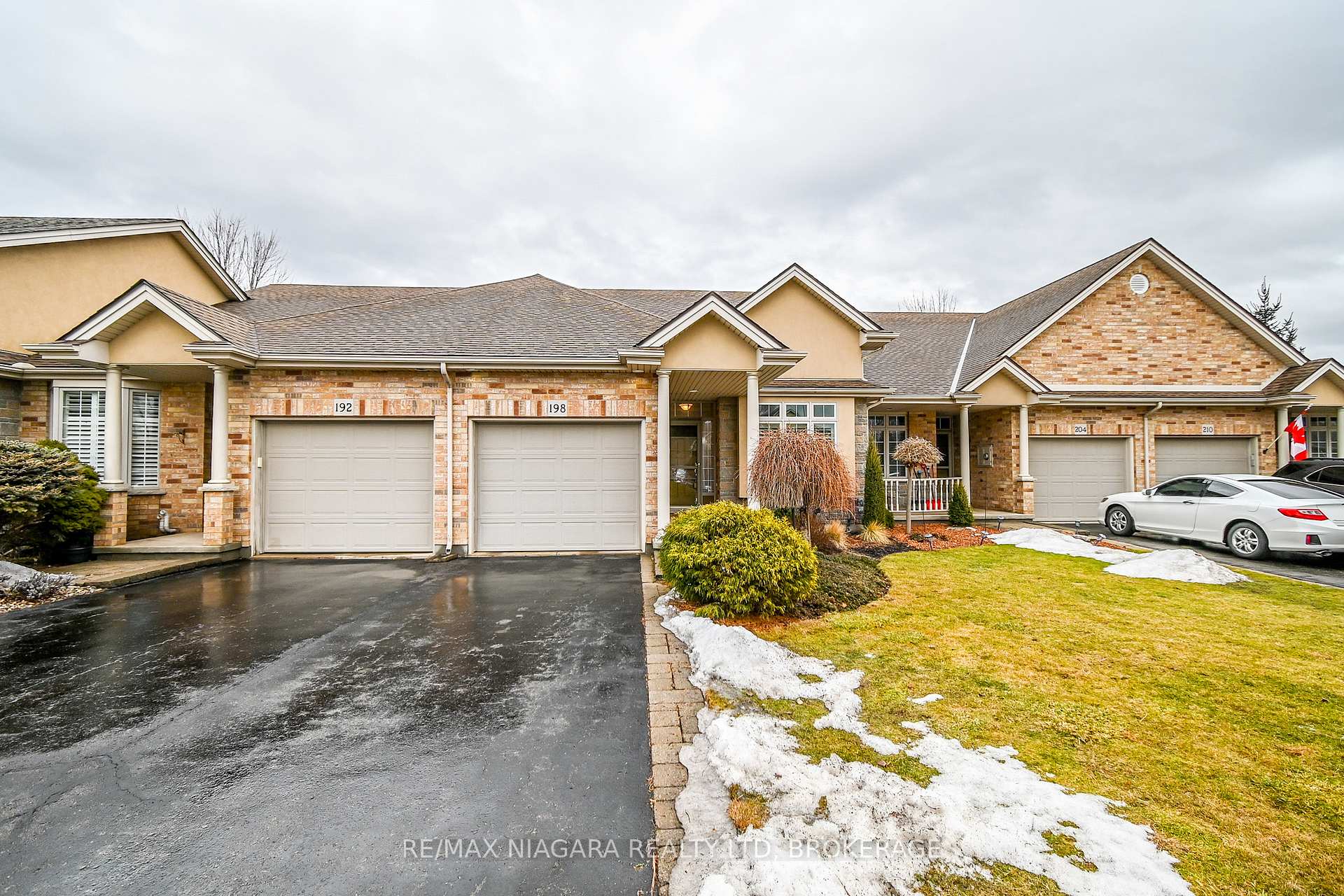 198 Willowlanding Court, Welland, ON L3C 7L8