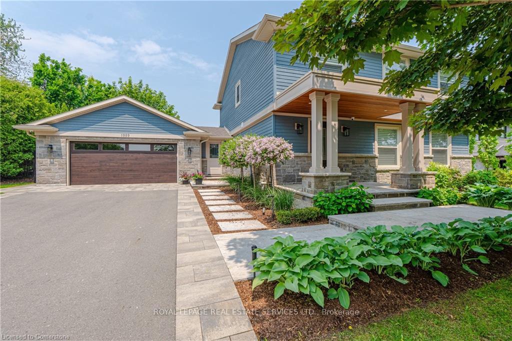 1989 Fieldgate Drive, Burlington, ON L7P 3H4