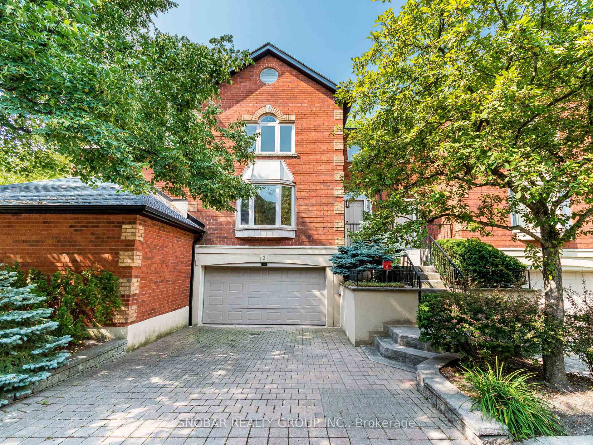 2 - 1100 Queen Street W, Mississauga, ON L5H 4J4