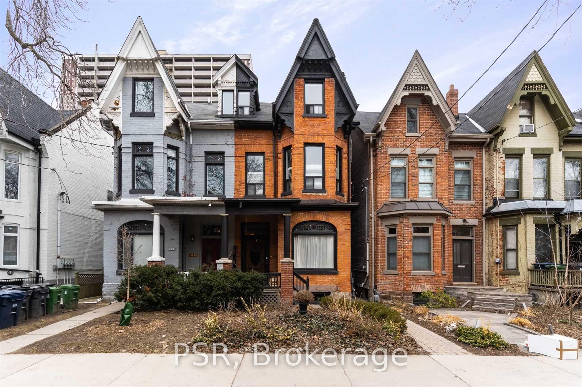 2 - 151 Robert Street, Toronto, ON M5S 2K6