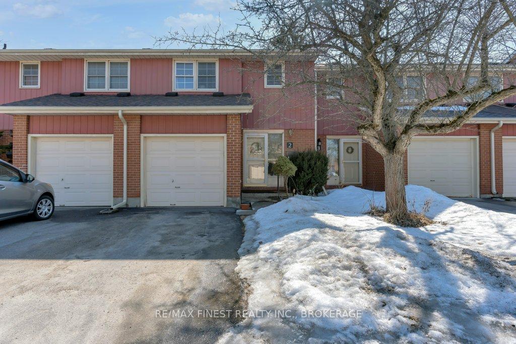2 - 19 Macpherson Avenue, Kingston, ON K7M 6W4