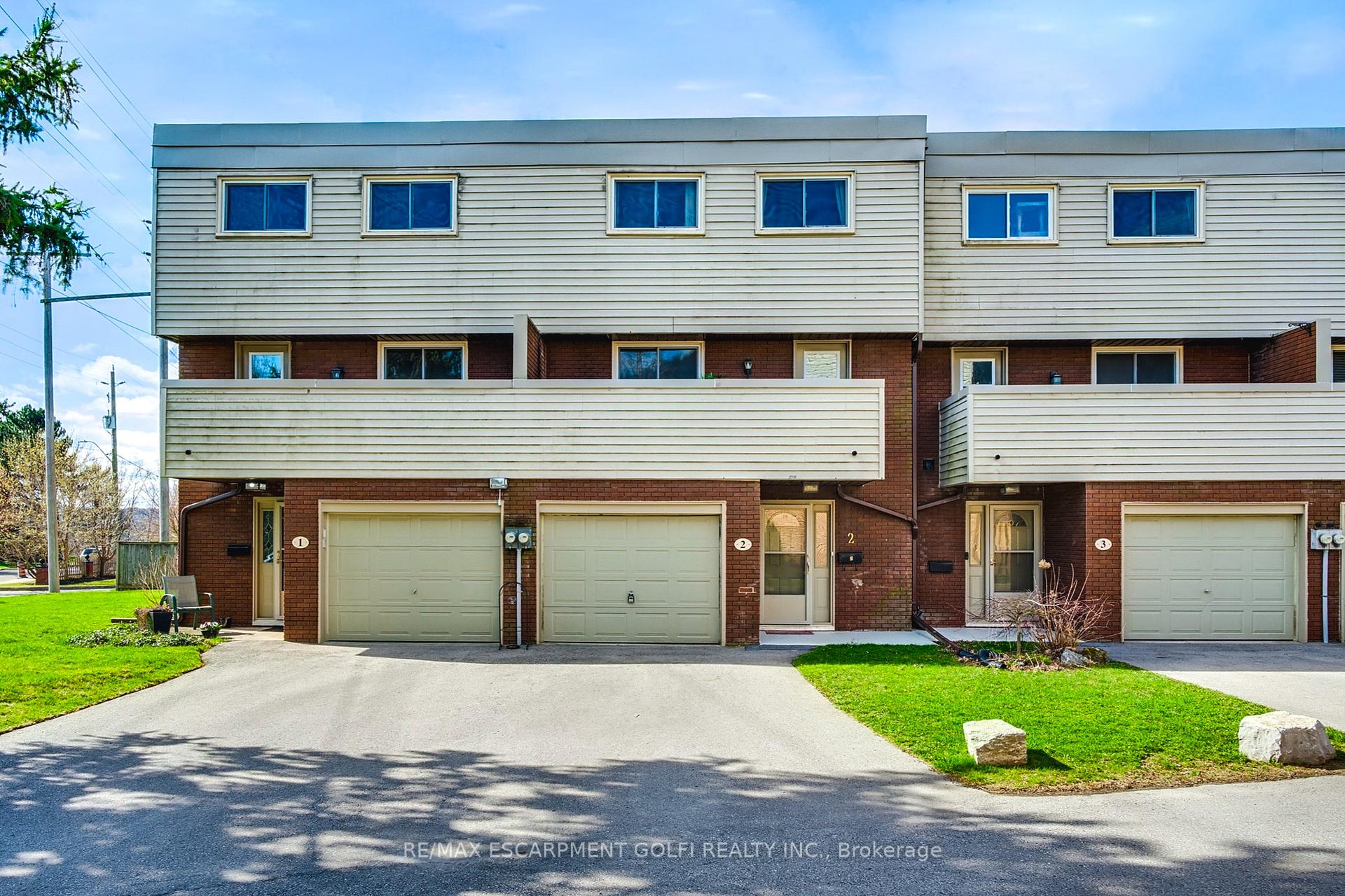 2 - 23 WATSON'S Lane, Hamilton, ON L9H 5G9