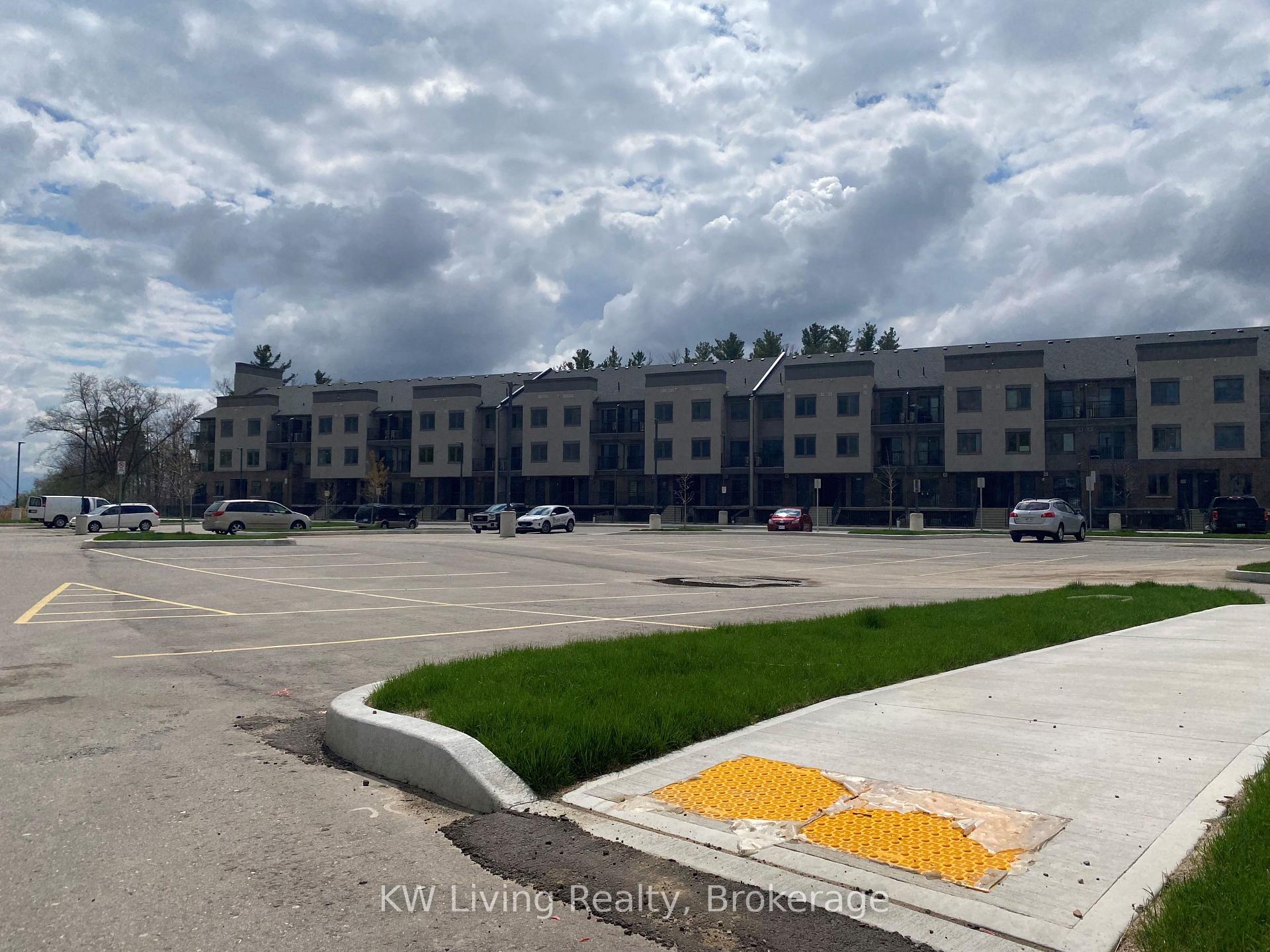 2 - 370 Fisher Mills Road, Cambridge, ON N3C 0G8