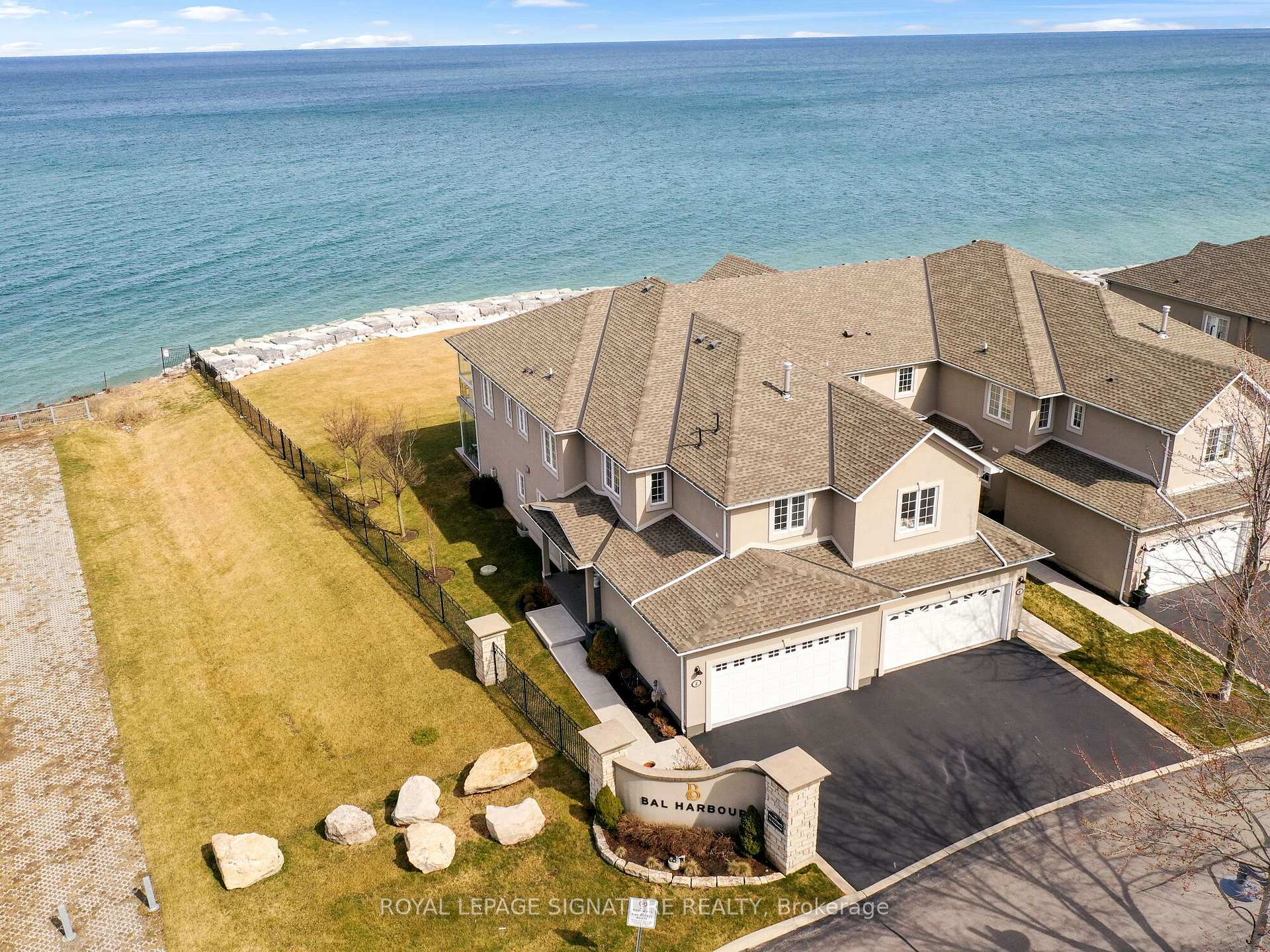 2 - 484 Millen Road, Hamilton, ON L8E 6G4