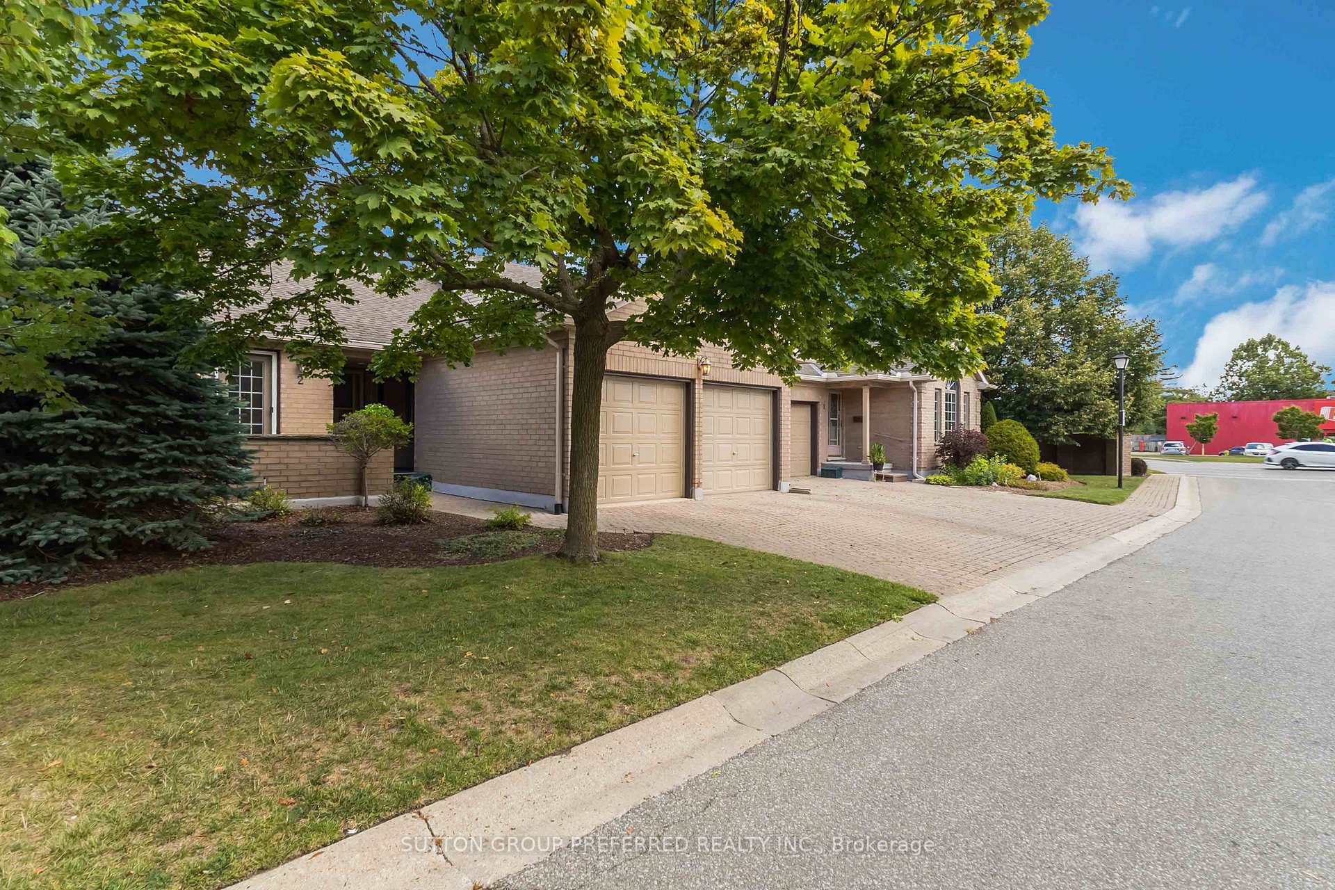 2 - 617 Wharncliffe Road S, London South, ON N6J 2N7