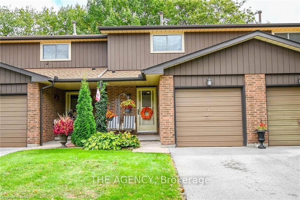 2 - 64 FORSTER Street, St. Catharines, ON L2N 6T5