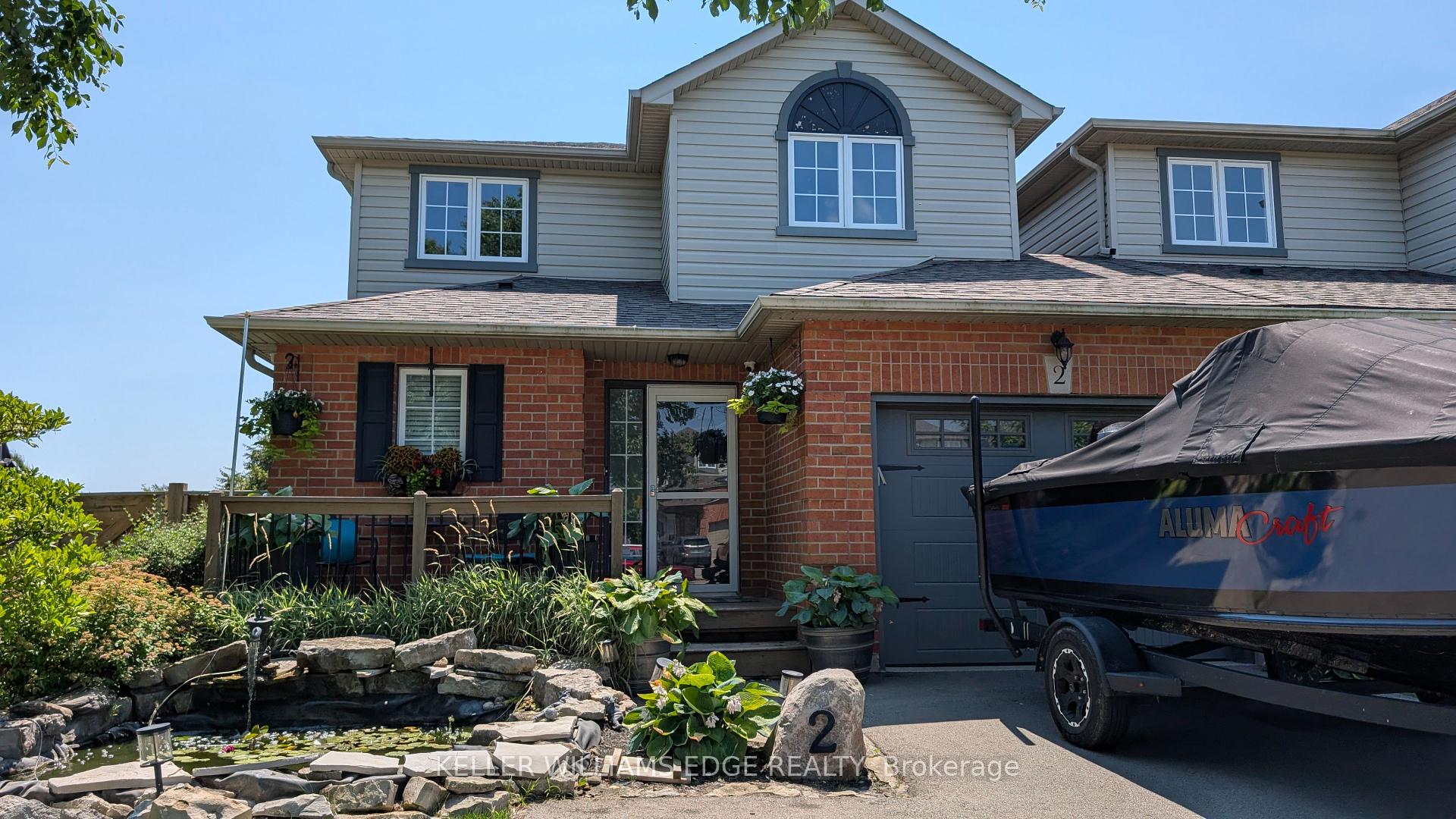 2 Bronte Court, Hamilton, ON L9H 7N2