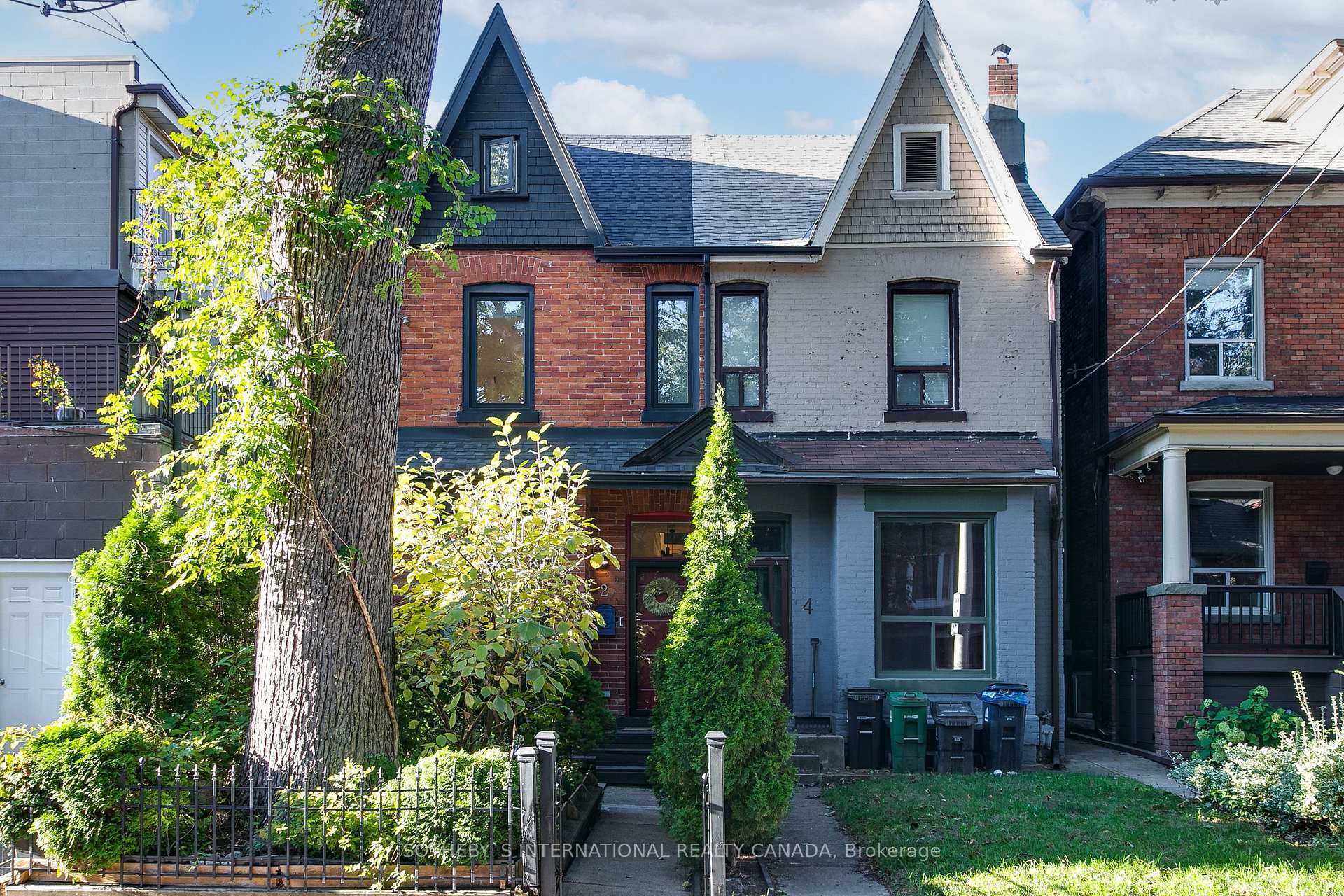 2 First Avenue, Toronto, ON M4M 1W8
