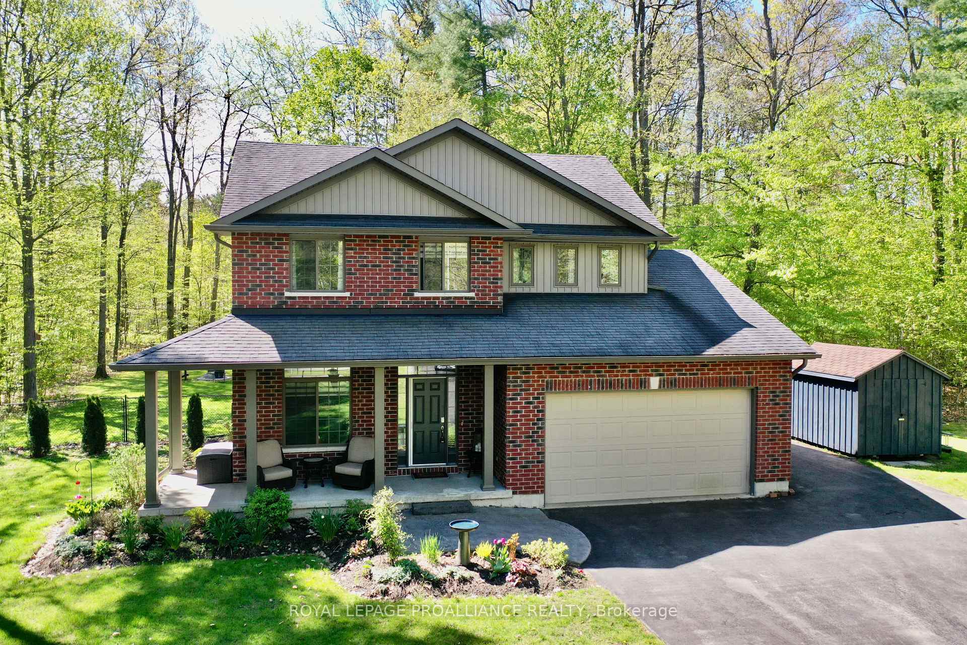 2 Oak Ridge Drive, Quinte West, ON K0K 3E0