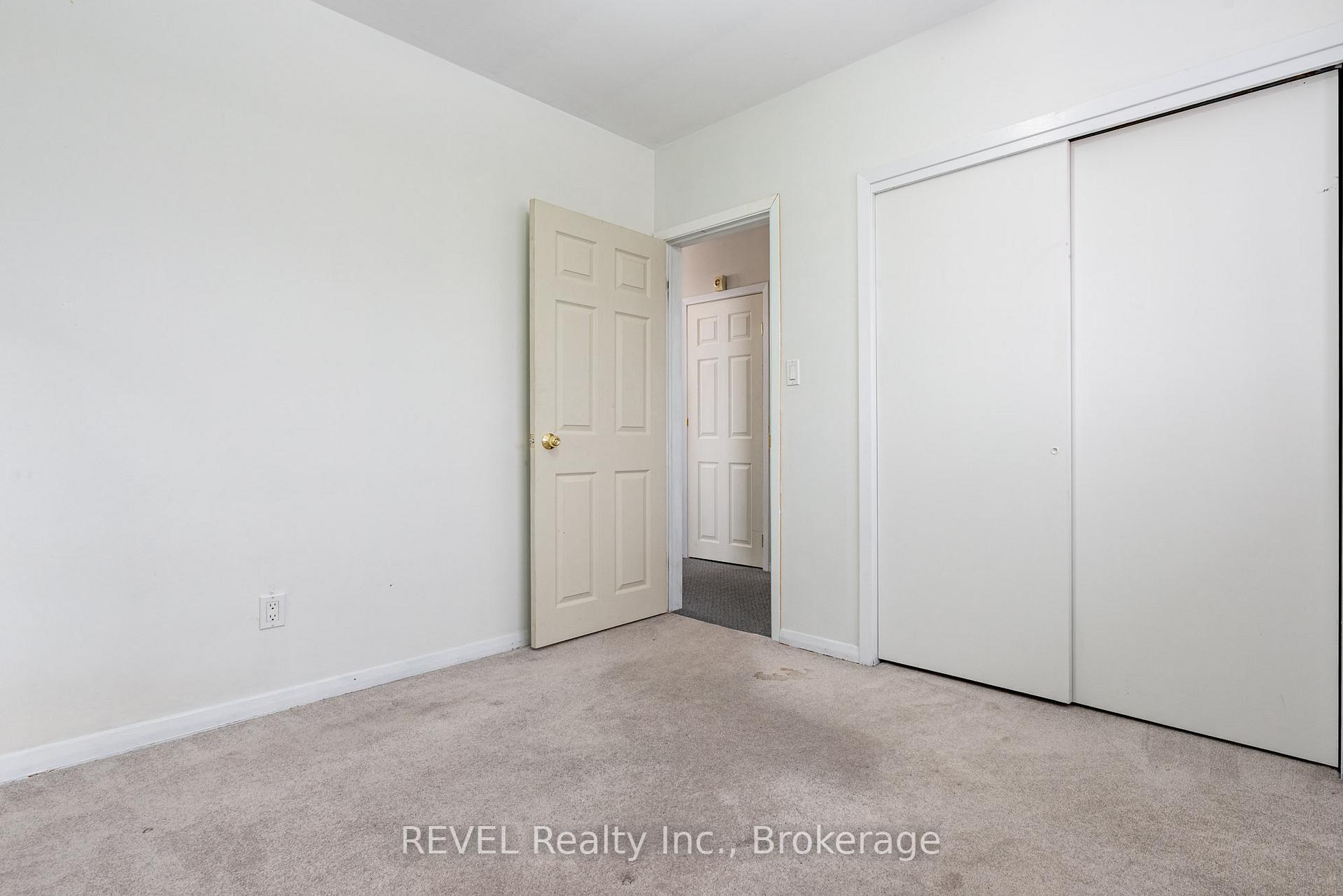 2 Vera Street, St. Catharines, ON L2S 1C4