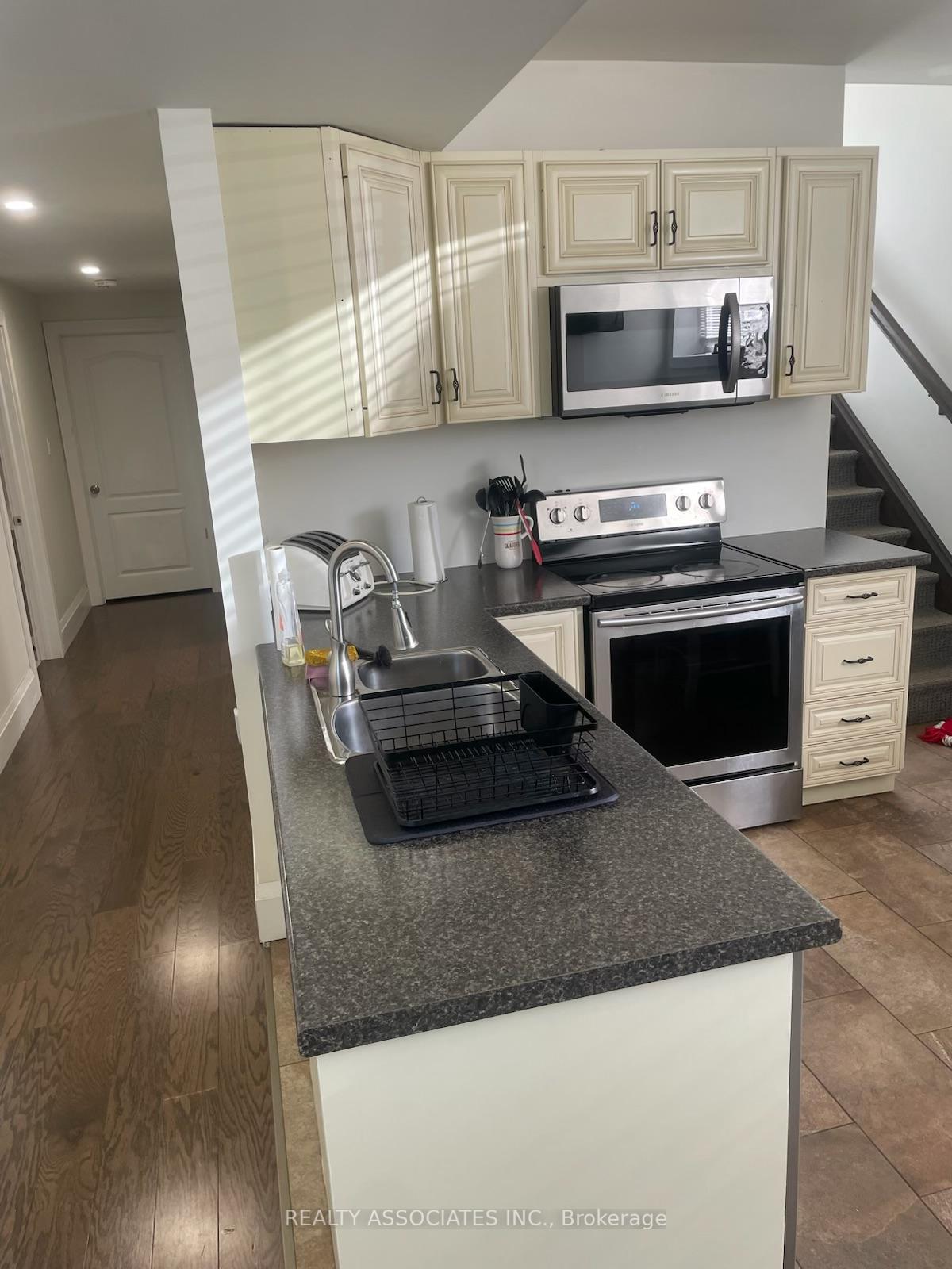 basement-1BR - 20 Beaucourt Road, Hamilton, ON L8S 2P9