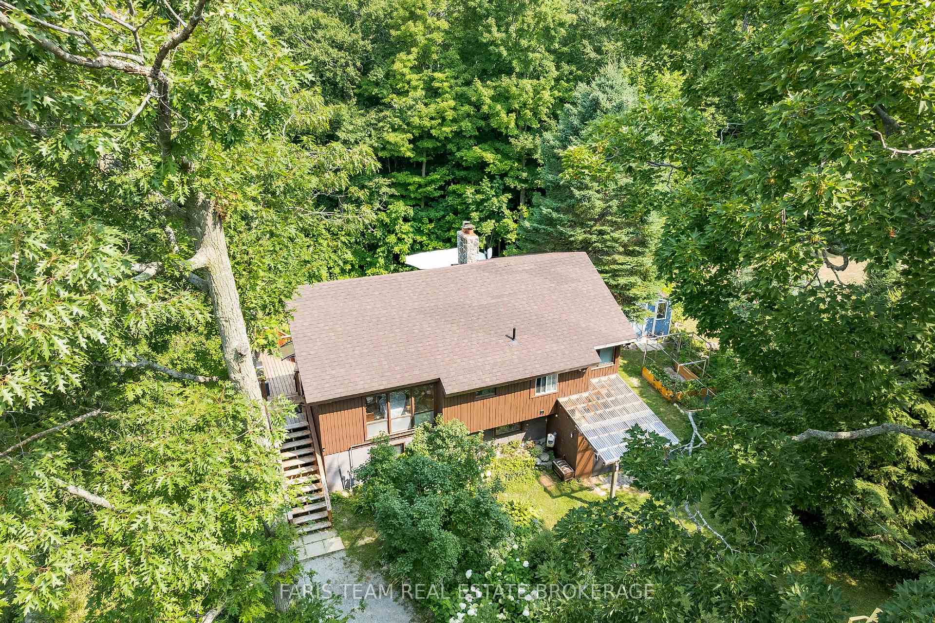20 Glen Cedar Drive, Tiny, ON L9M 0H8