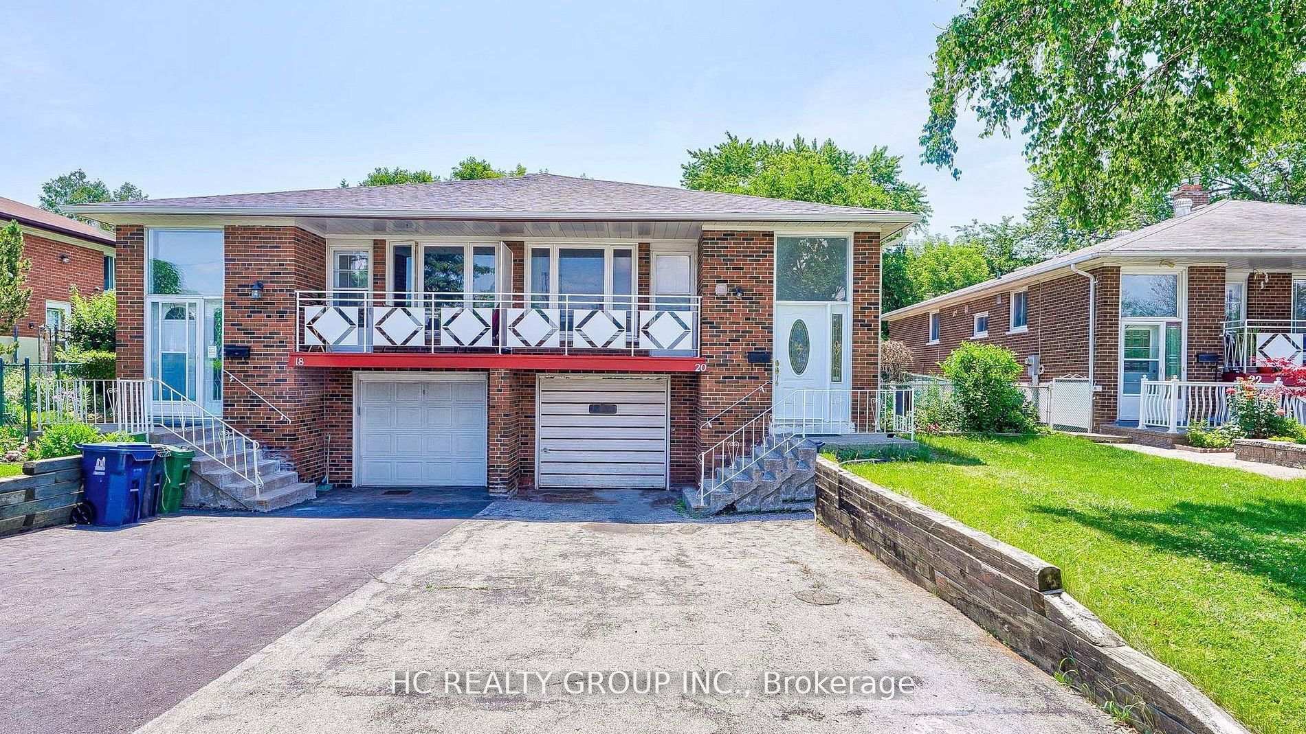 Upper - 20 Greyhound Drive, Toronto, ON M2H 1K3