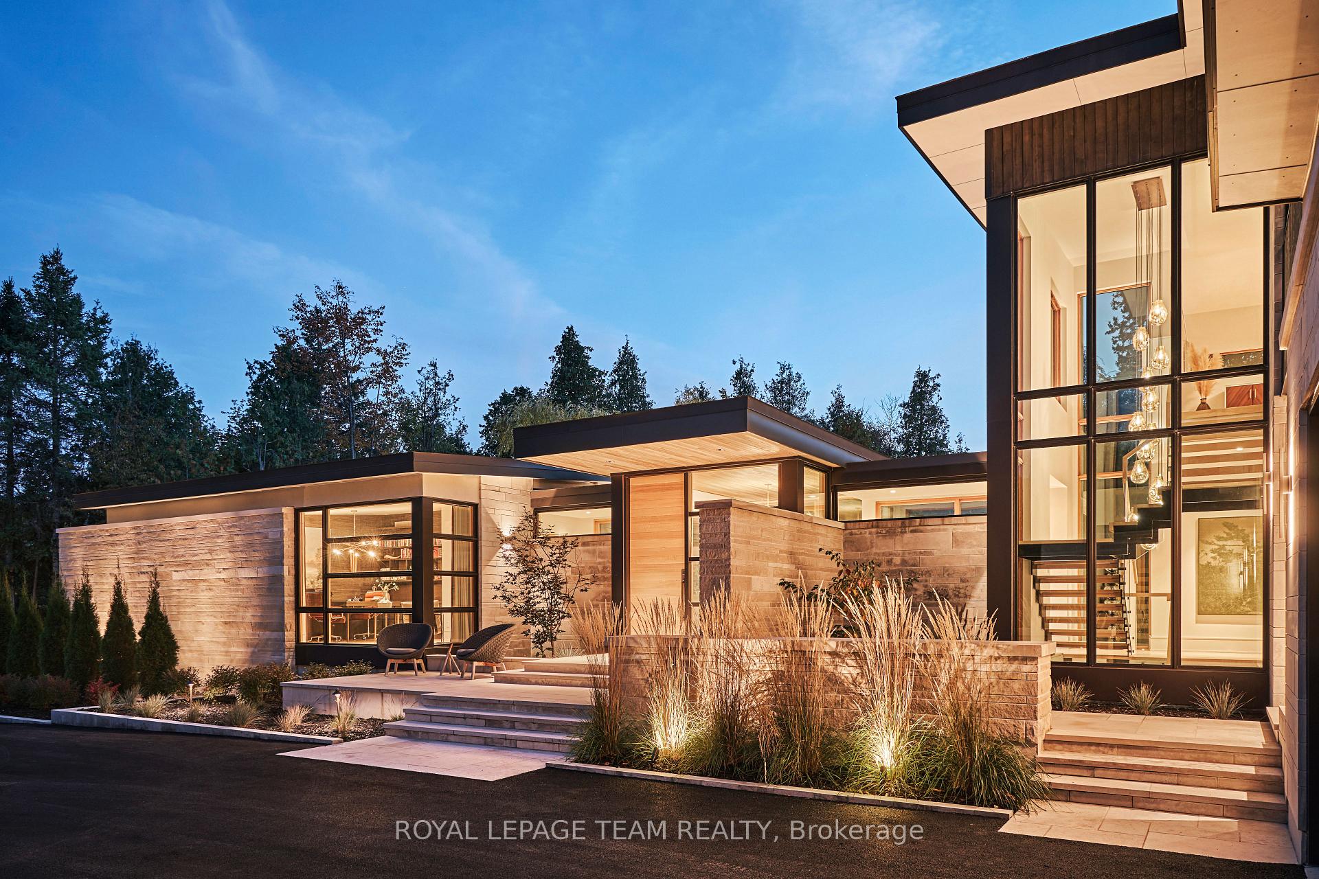 Houses For Sale in Kanata