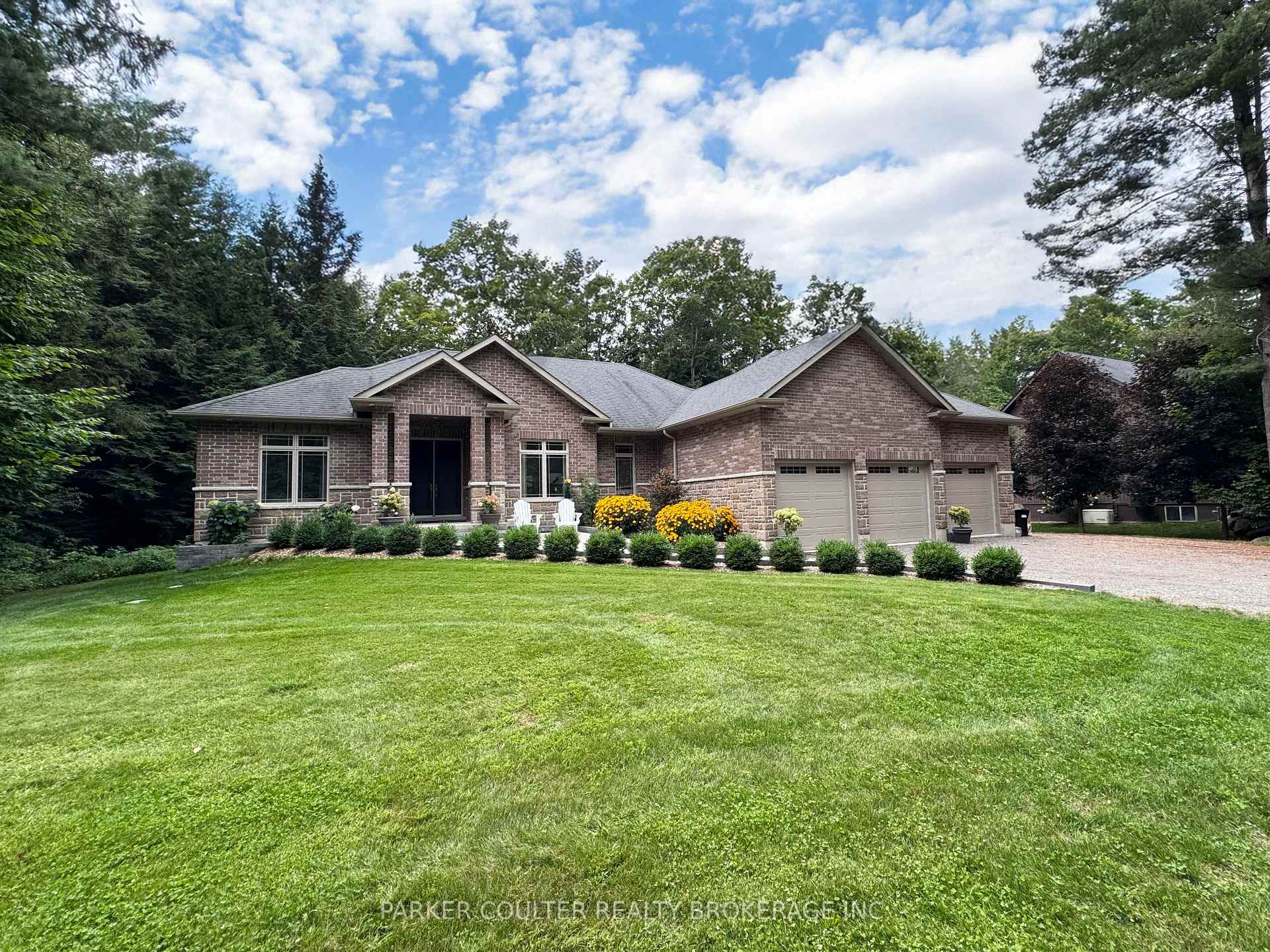 Springwater Real Estate MLS® Listings & Houses For Sale