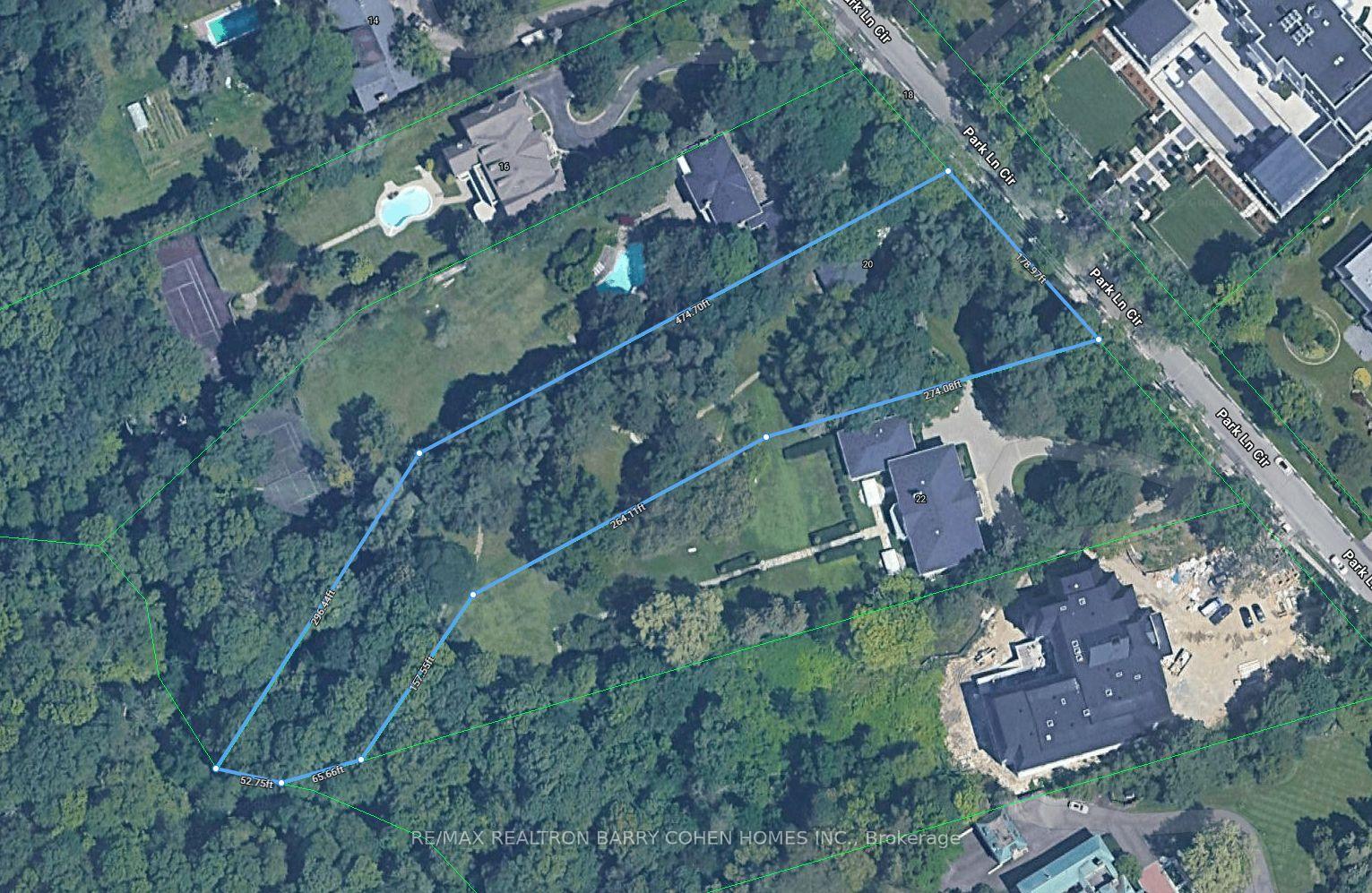 20 Park Lane Circle, Toronto, ON M3B 1Z7