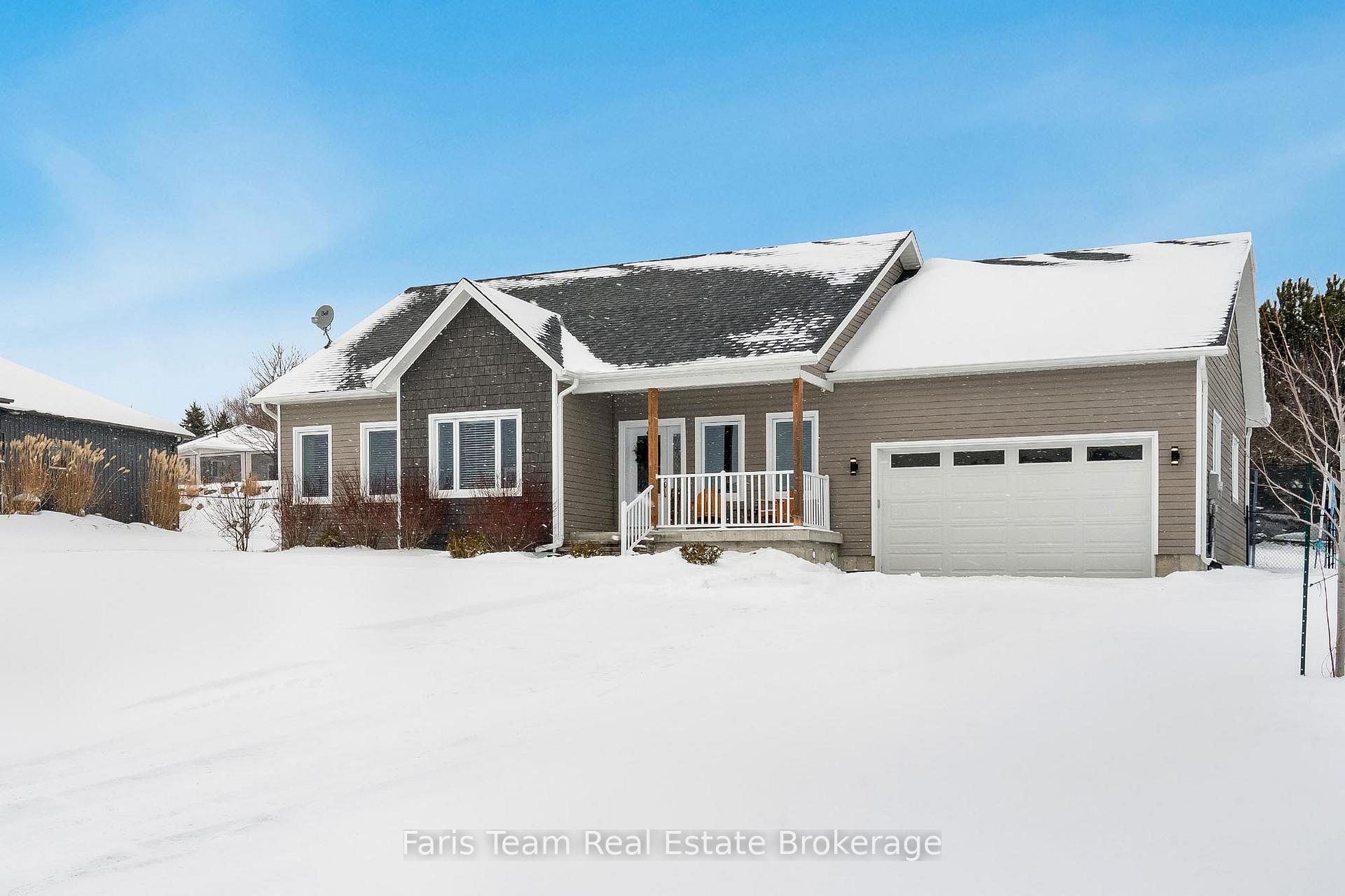 20 Rue Helene, Tiny, ON L9H 0H1