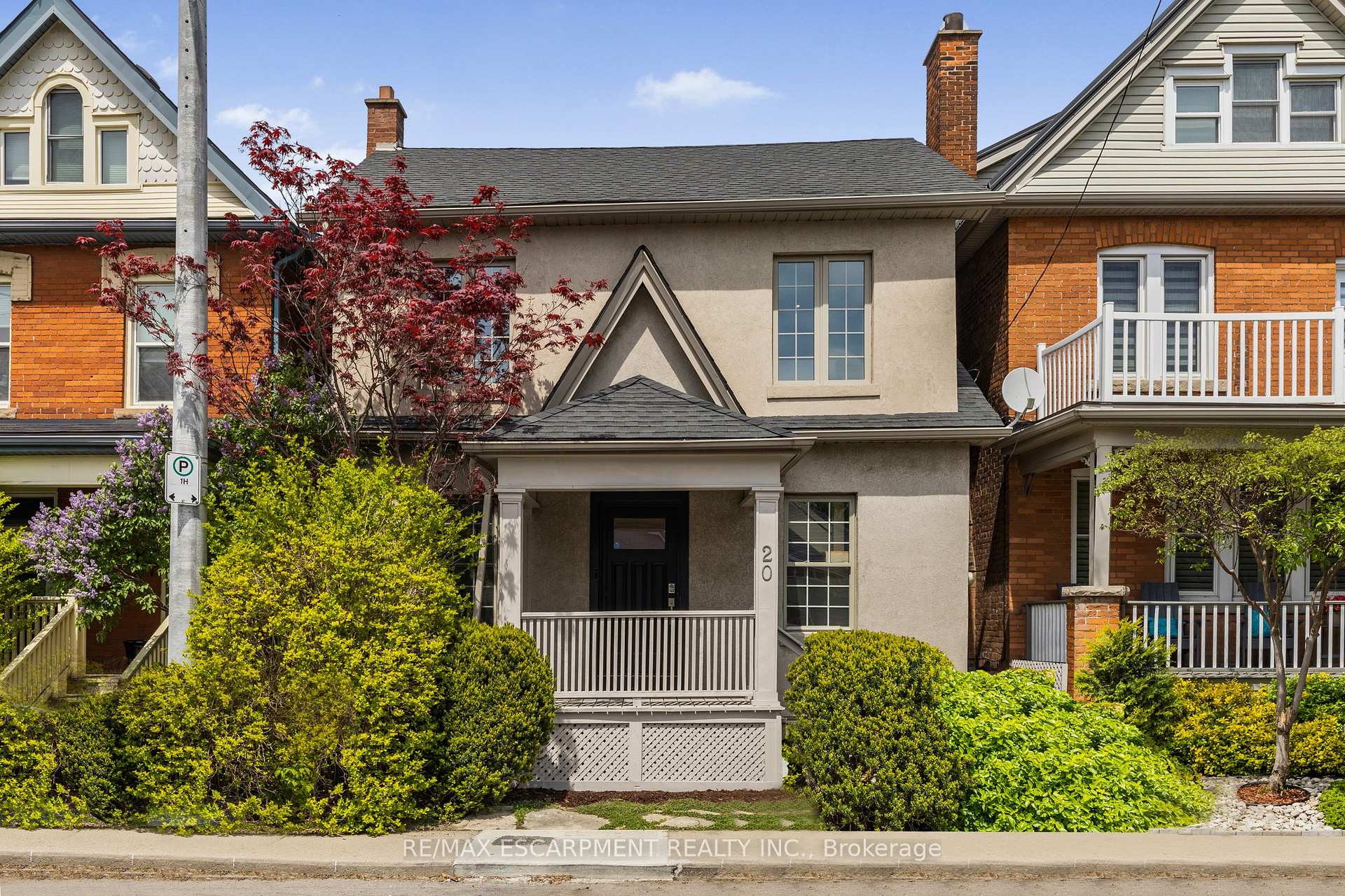 20 TUCKETT Street, Hamilton, ON L8P 2A7