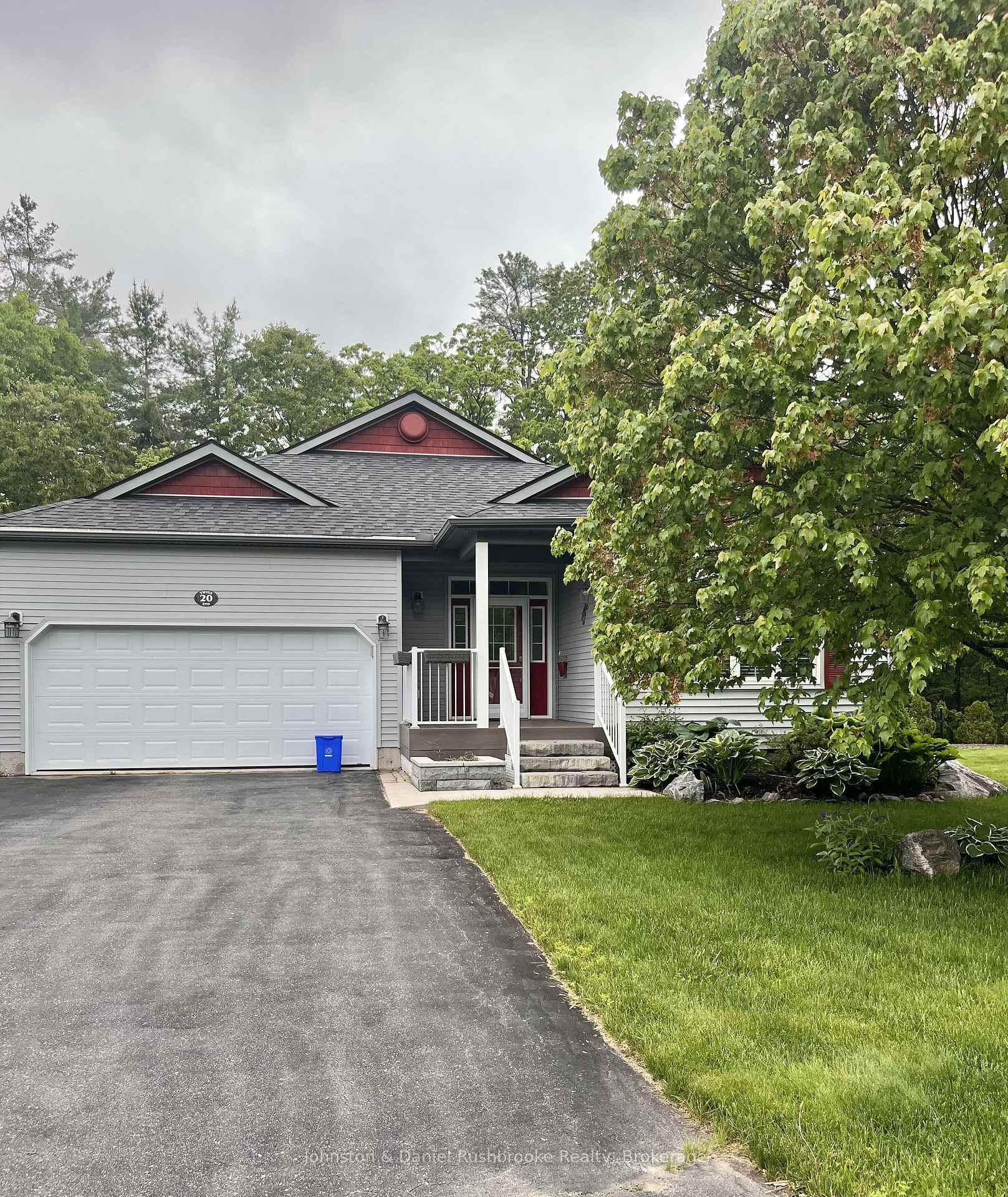 20 Twig's End, Gravenhurst, ON P1P 1L3