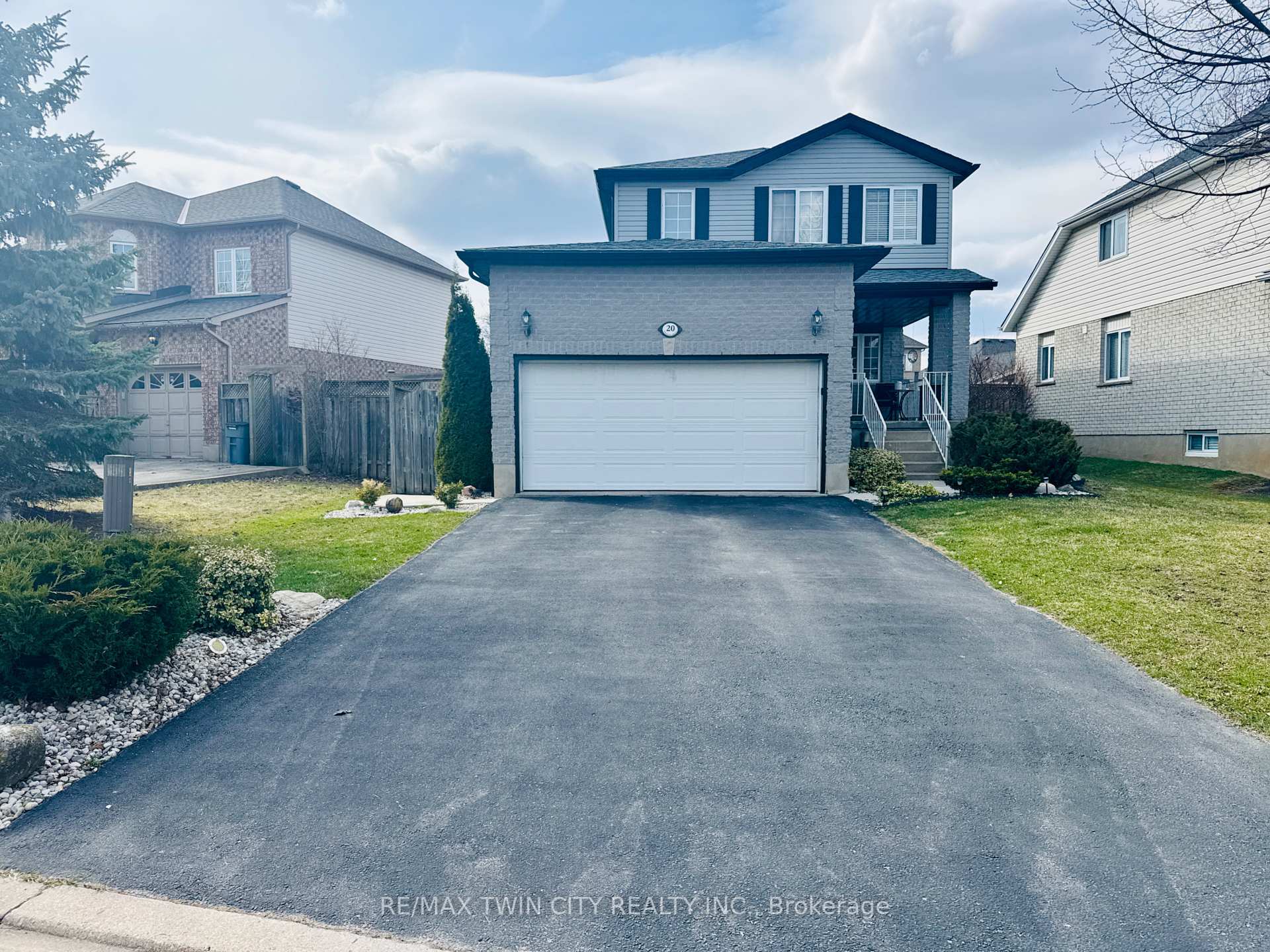 20 Wheeler Drive, Cambridge, ON N1P 1E5