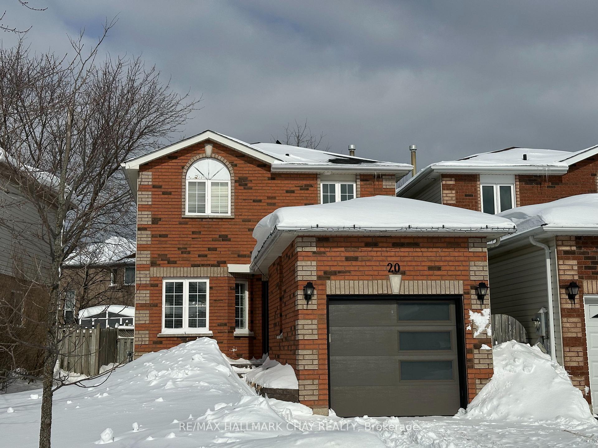 20 Willow Drive, Barrie, ON L4N 8T2