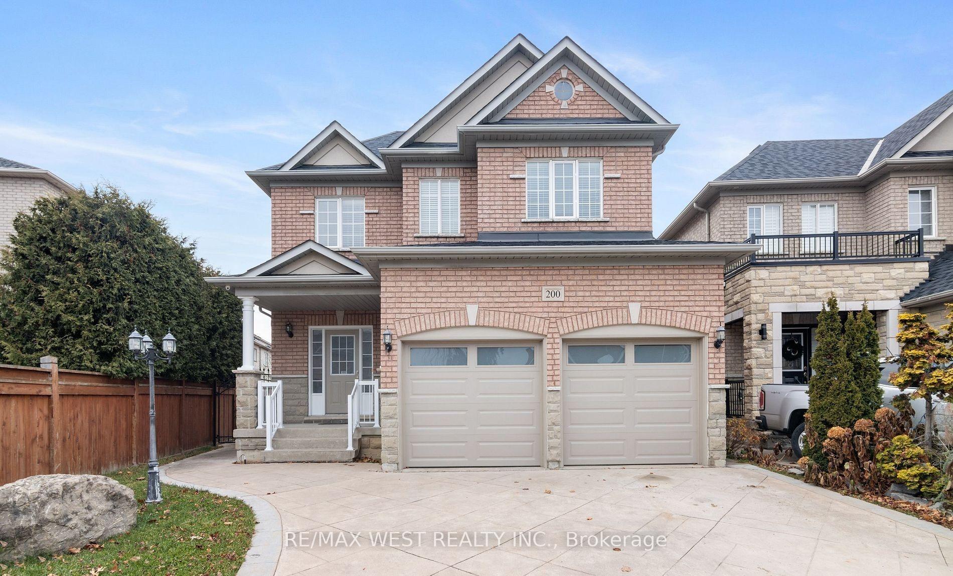 200 Starling Boulevard, Vaughan, ON L4H 3J4