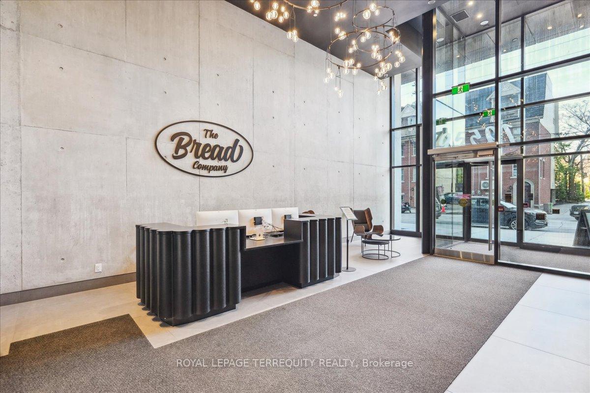 2003 - 195 McCaul Street, Toronto, ON M5T 0E5