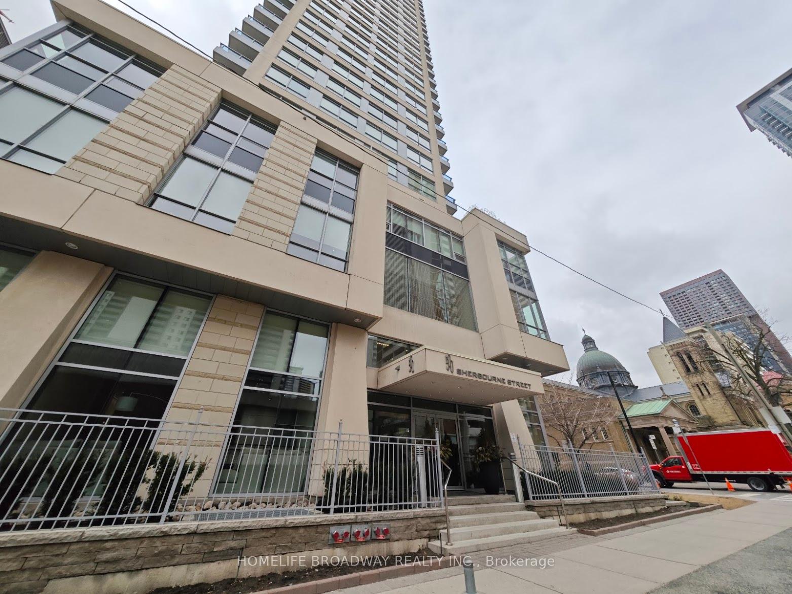 2007 - 500 Sherbourne Street, Toronto, ON M4X 1L1