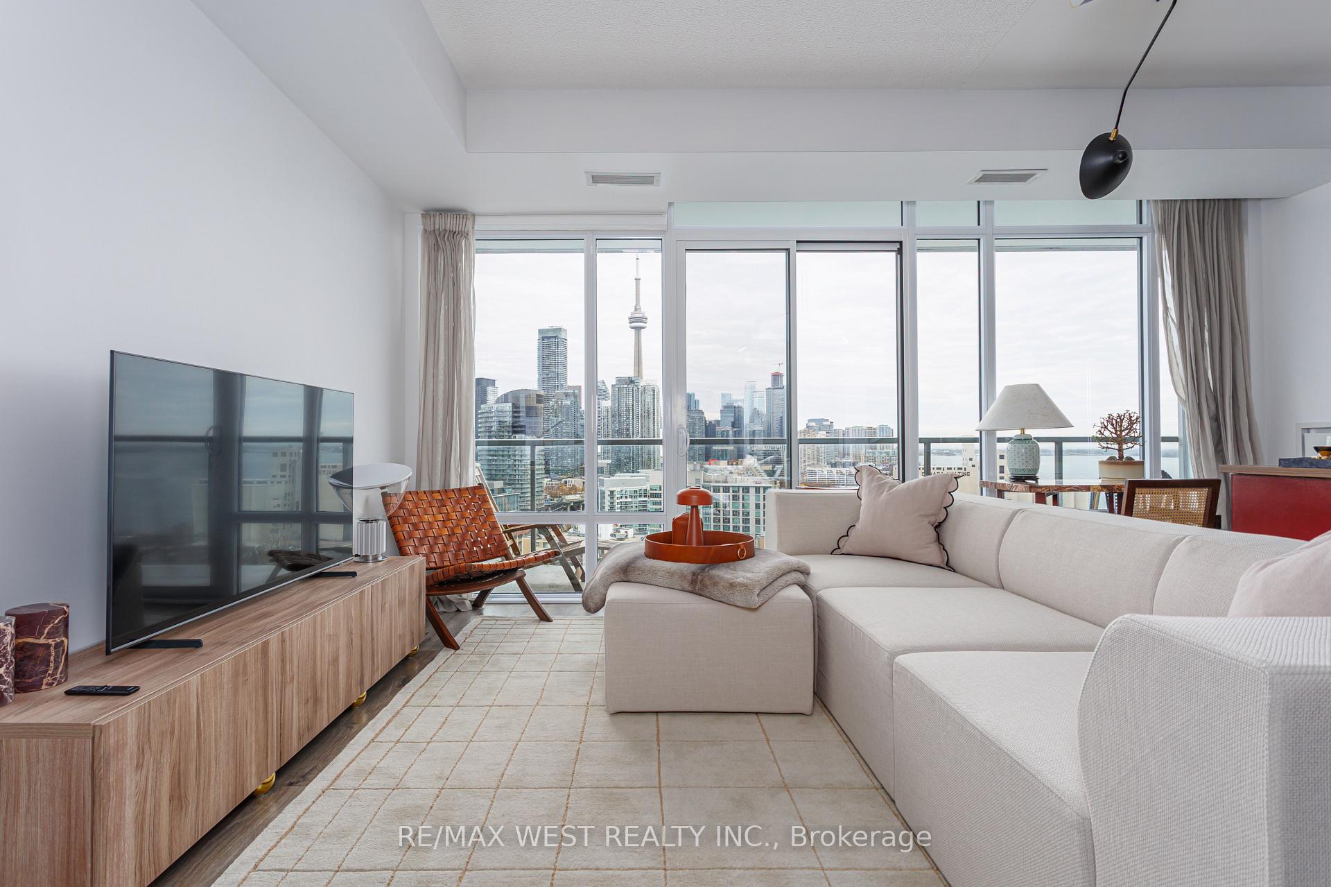 2008 - 90 Stadium Road, Toronto, ON M5V 3W5