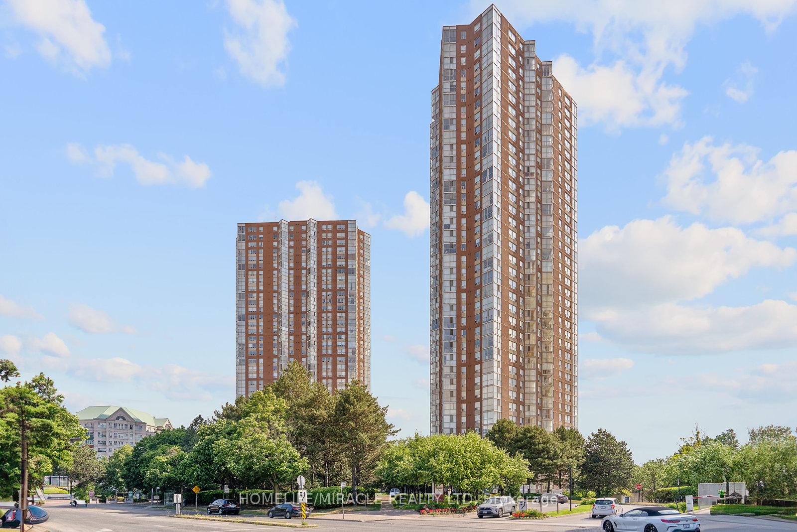 2009 - 7 Concorde Place, Toronto, ON M3C 3N4