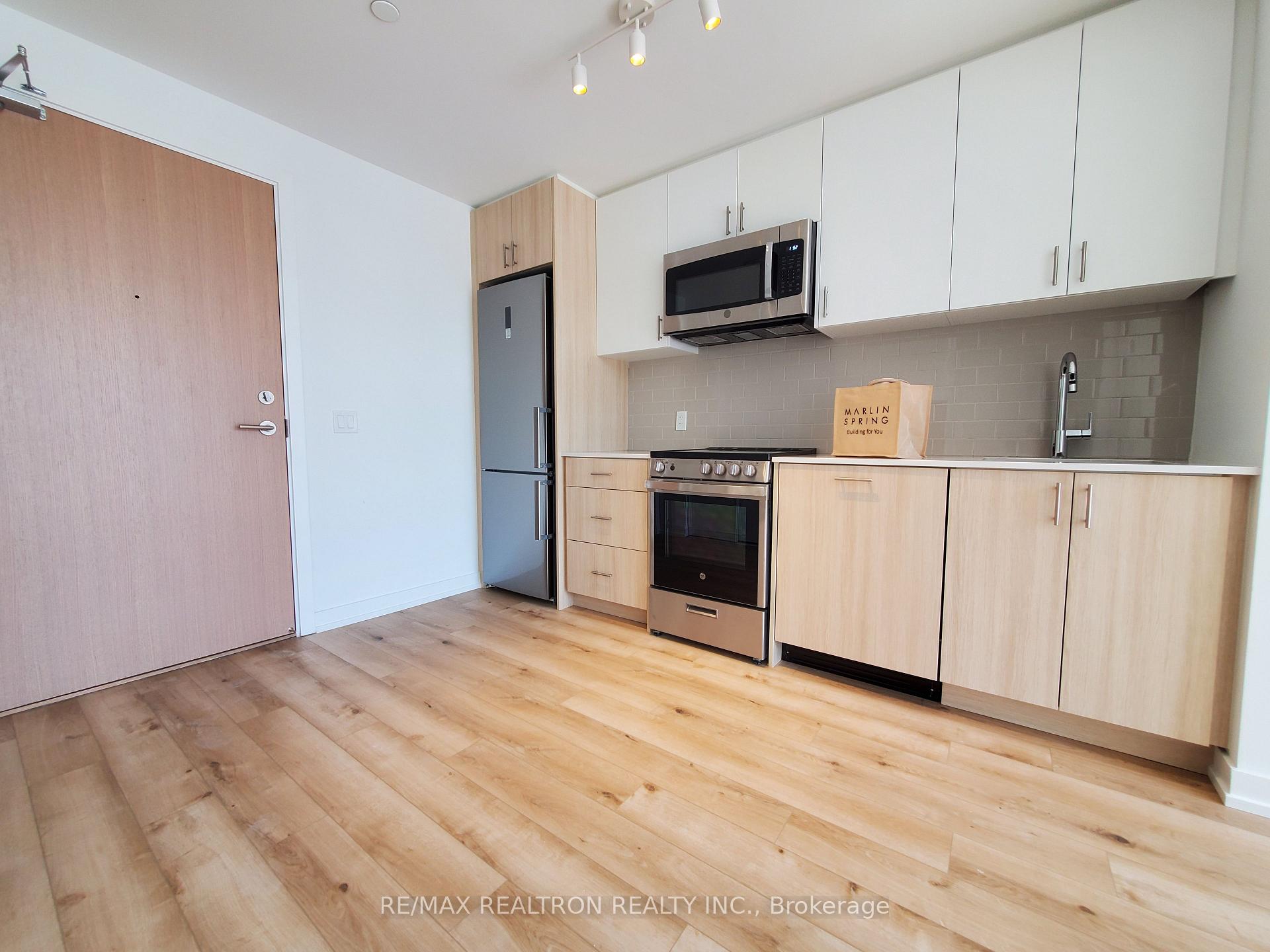 201 - 1195 The Queensway Street, Toronto, ON M8Z 1R6