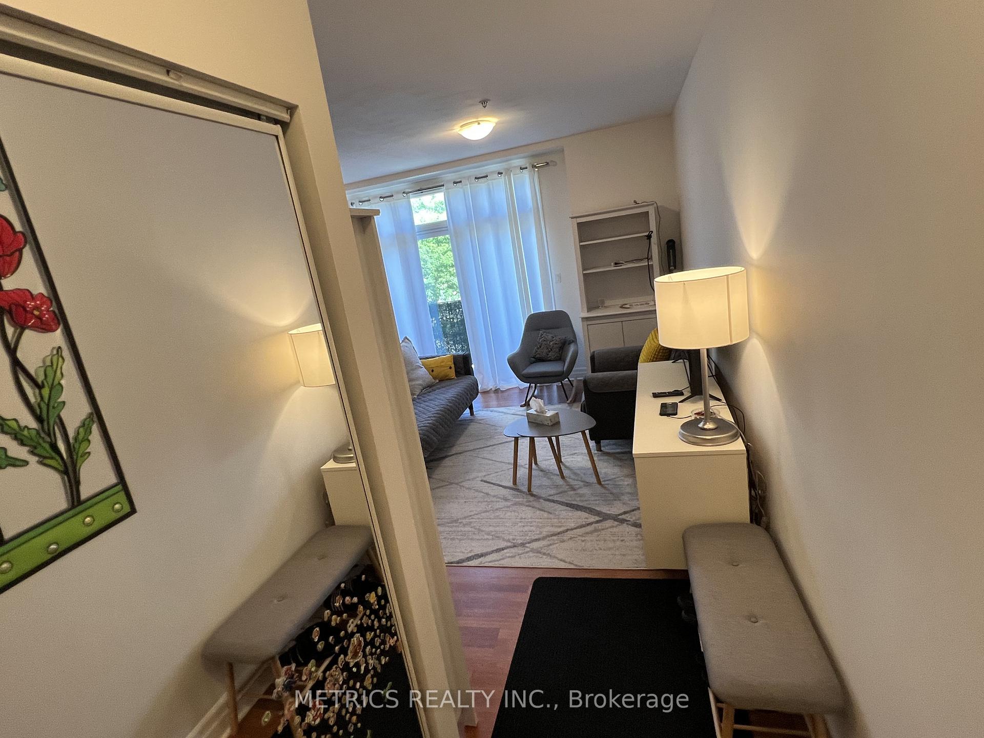 201 - 459 Kerr Street, Oakville, ON L6K 3C2