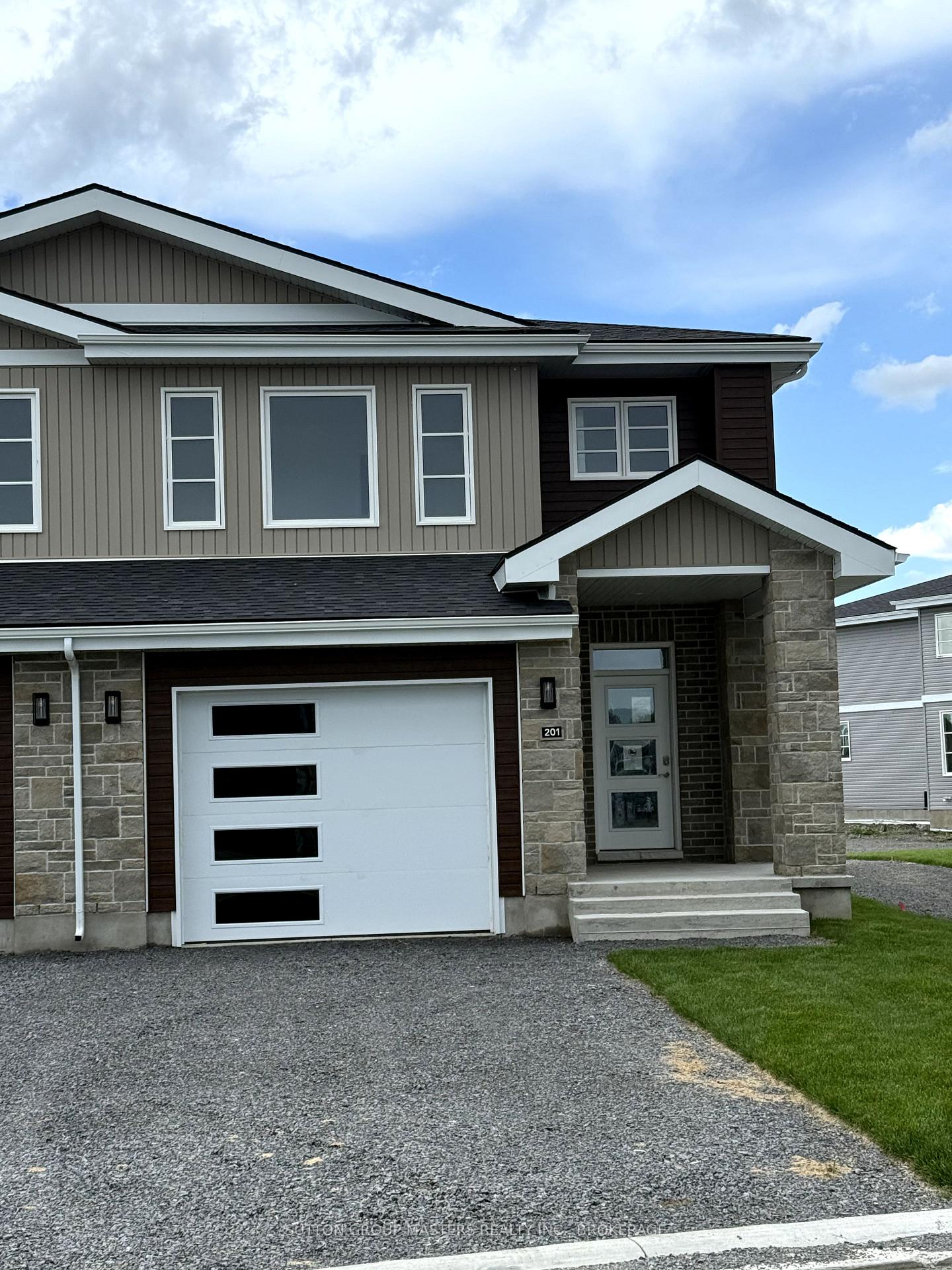 201 Superior Drive, Loyalist, ON K7N 0E9