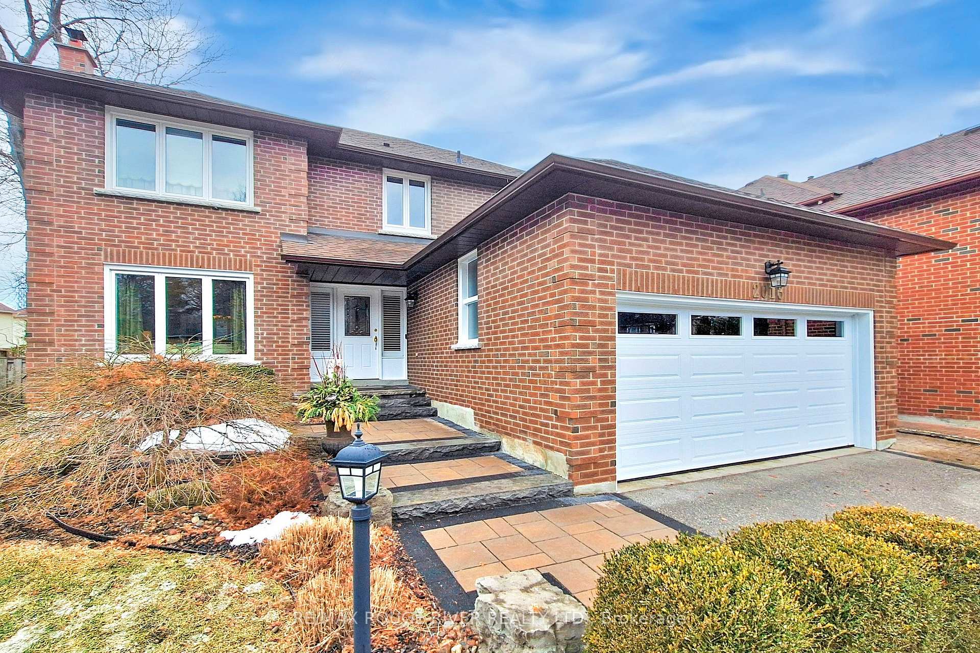 2013 Trailwood Court, Pickering, ON L1X 1T7