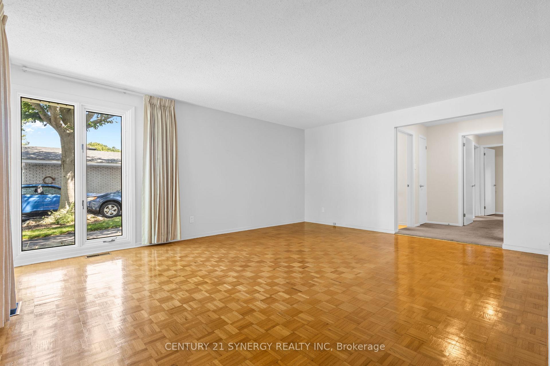 2018 Deerhurst Court, Beacon Hill North - South and Area, ON K1J 8H1