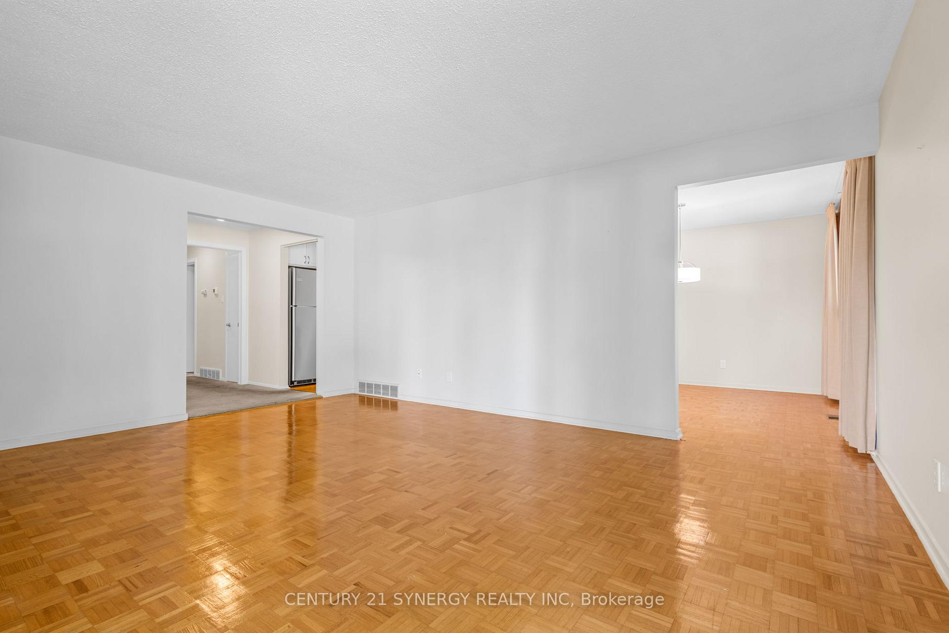 2018 Deerhurst Court, Beacon Hill North - South and Area, ON K1J 8H1