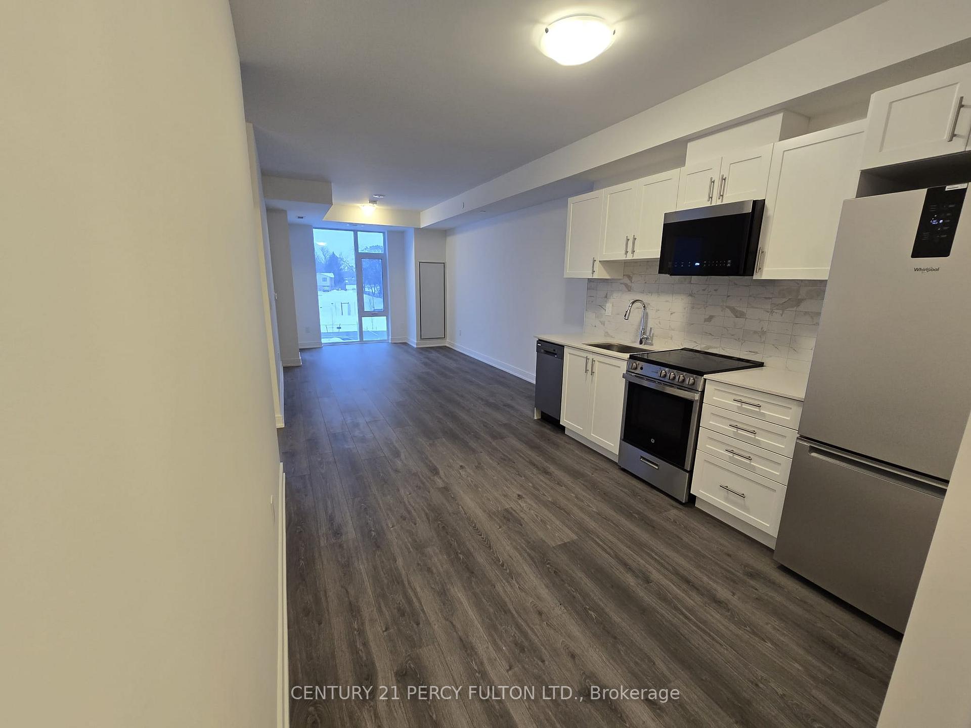 201B - 705 Davis Drive, Newmarket, ON L3Y 2R3