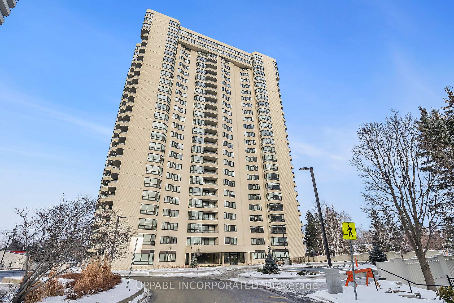 202 - 1500 Riverside Drive, Alta Vista and Area, ON K1G 4J4