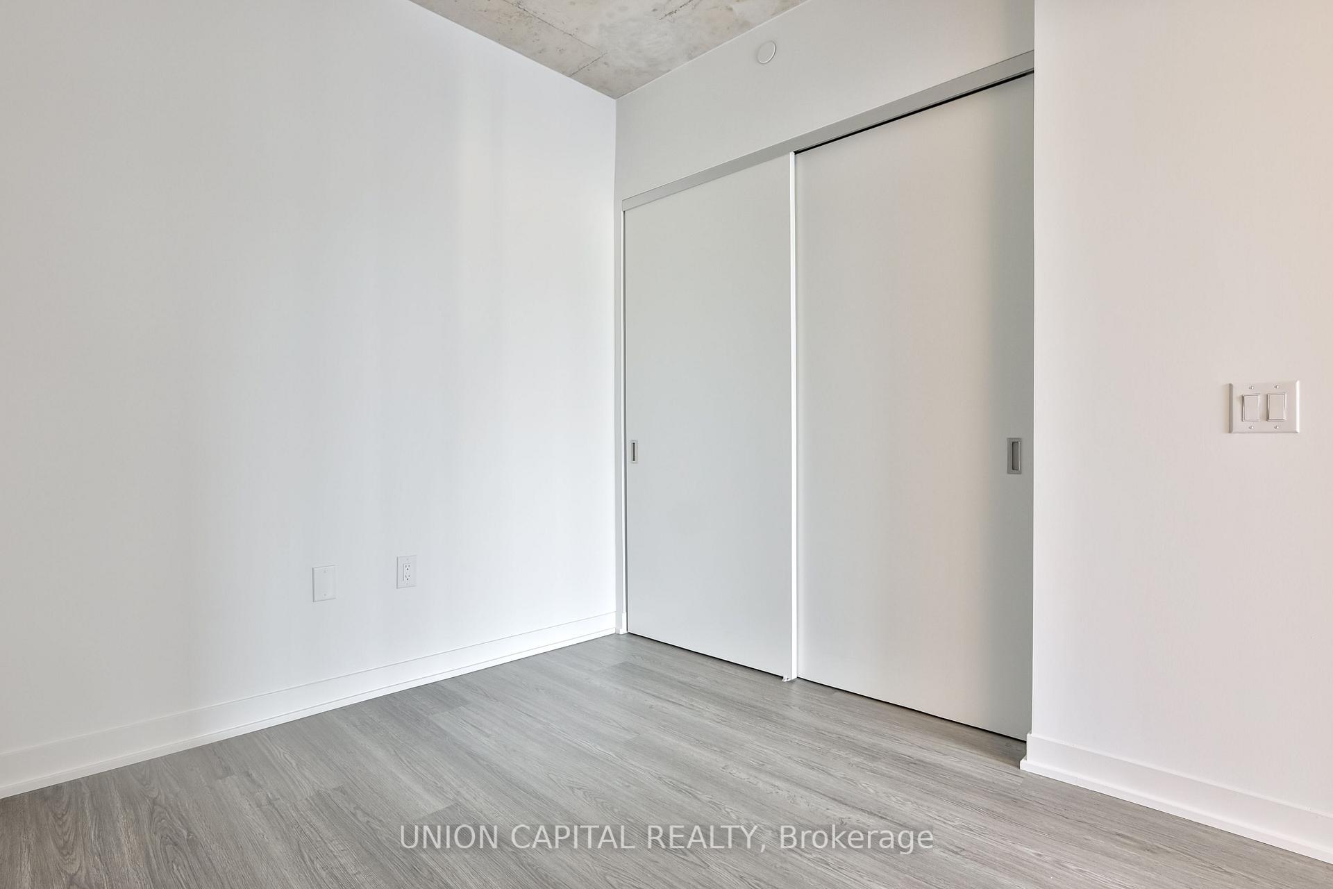 202 - 195 McCaul Street, Toronto, ON M5T 0E5
