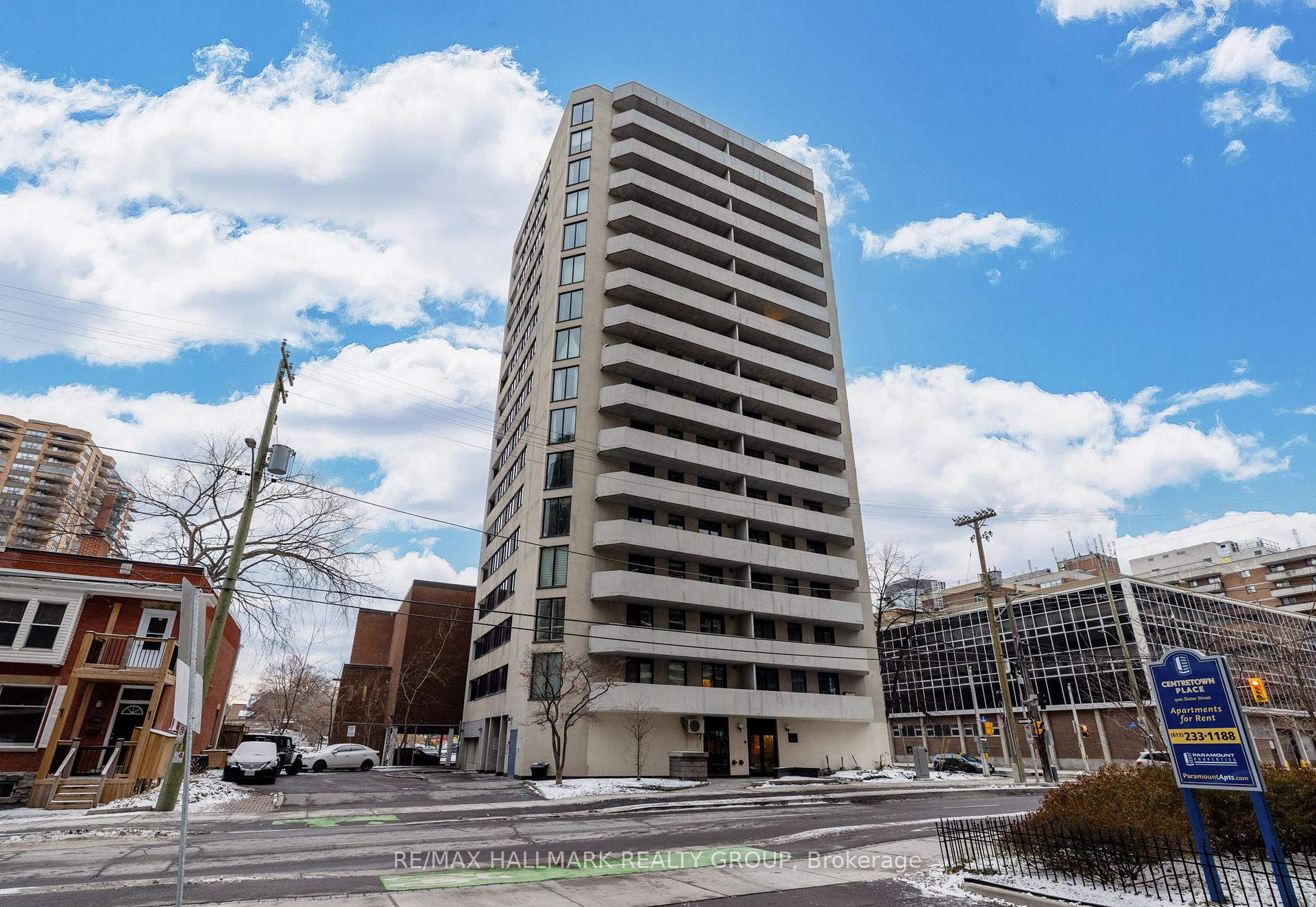 202 - 200 Bay Street, Ottawa Centre, ON K1R 7W8