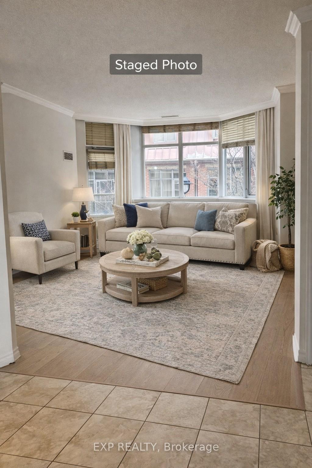 202 - 350 Princess Royal Drive, Mississauga, ON L5B 4N1