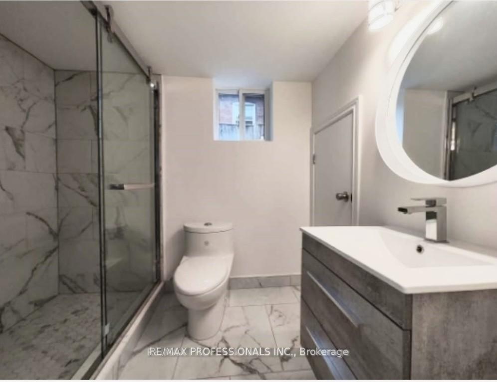 202 Gamma Street, Toronto, ON M8W 4G5