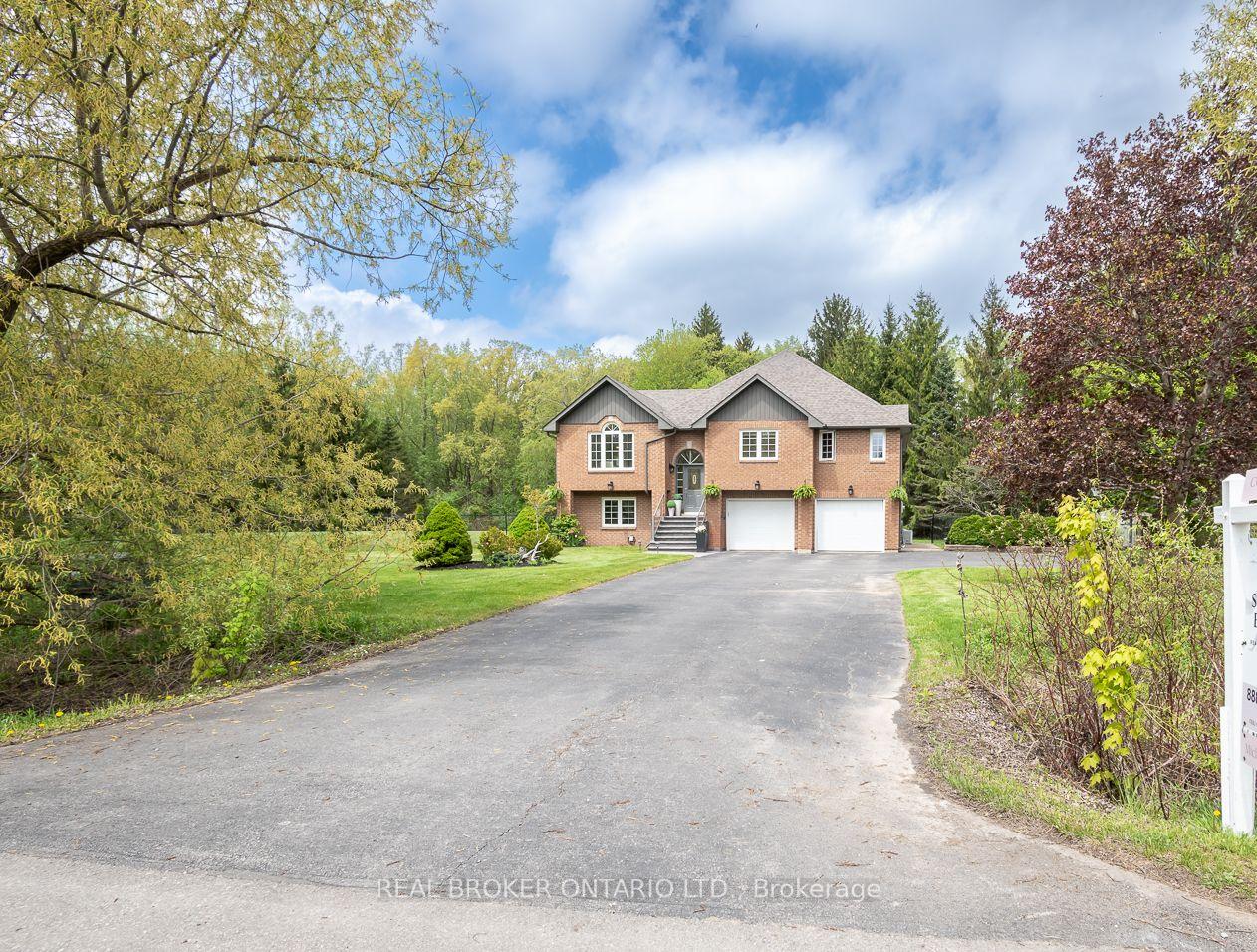 2025 Country Lane Court, Milton, ON L0P 1J0