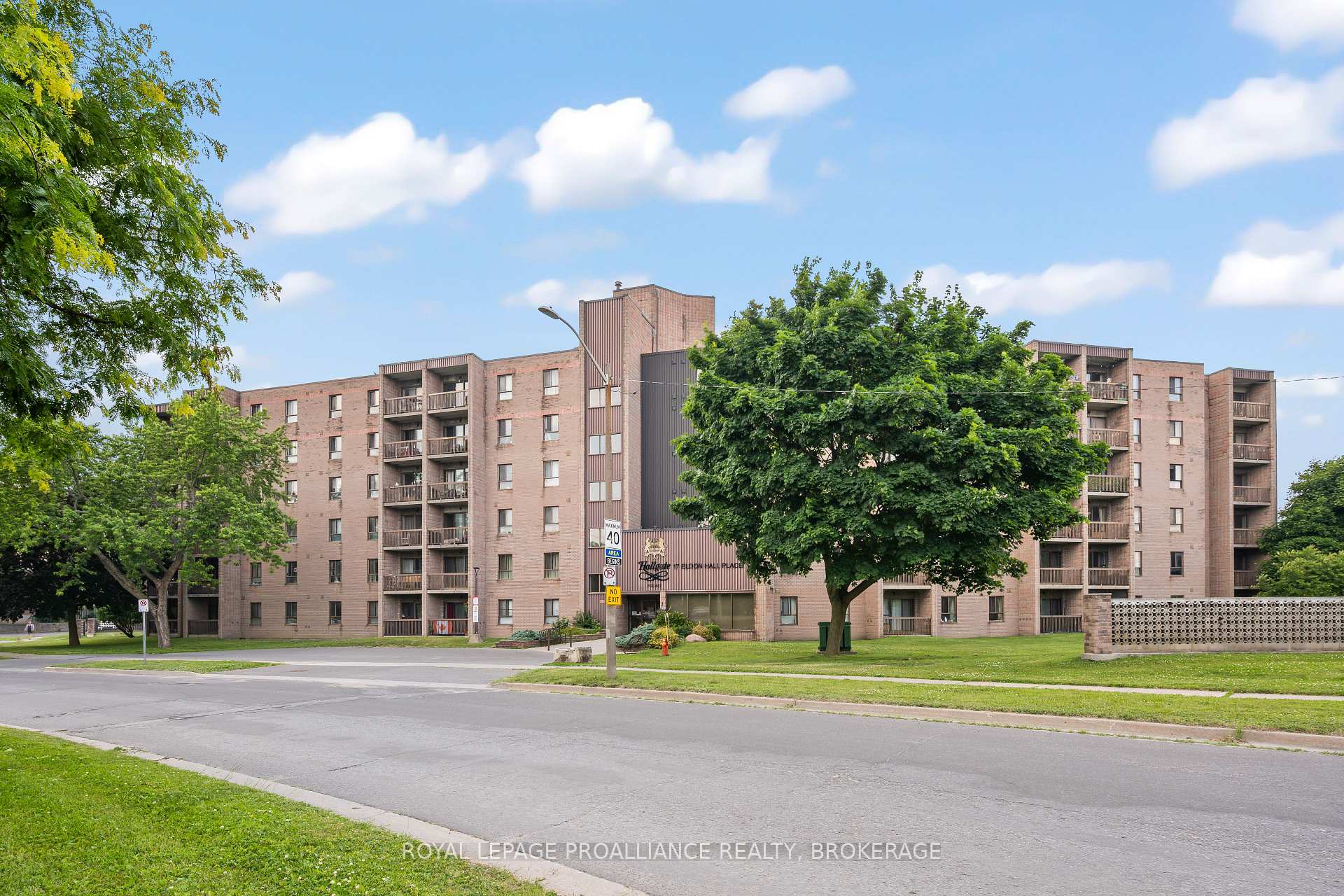 203 - 17 Eldon Hall Place, Kingston, ON K7M 7H5