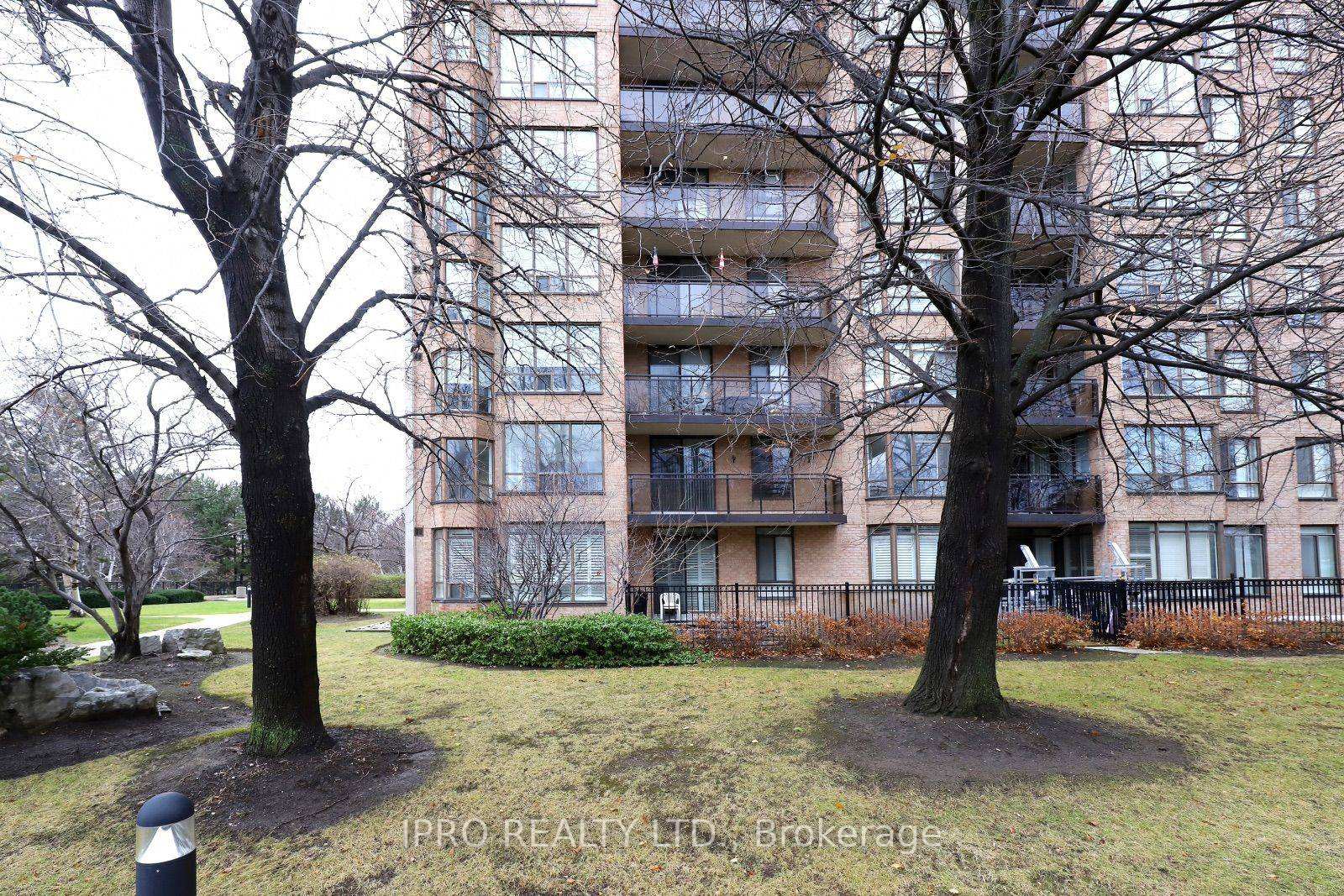 203 - 20 Cherrytree Drive, Brampton, ON L6Y 3V1