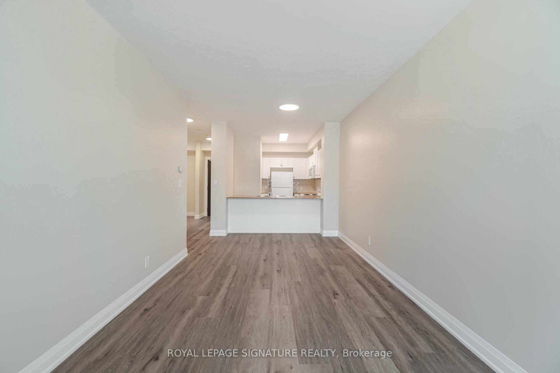 203 - 3504 Hurontario Street, Mississauga, ON L5B 1P2