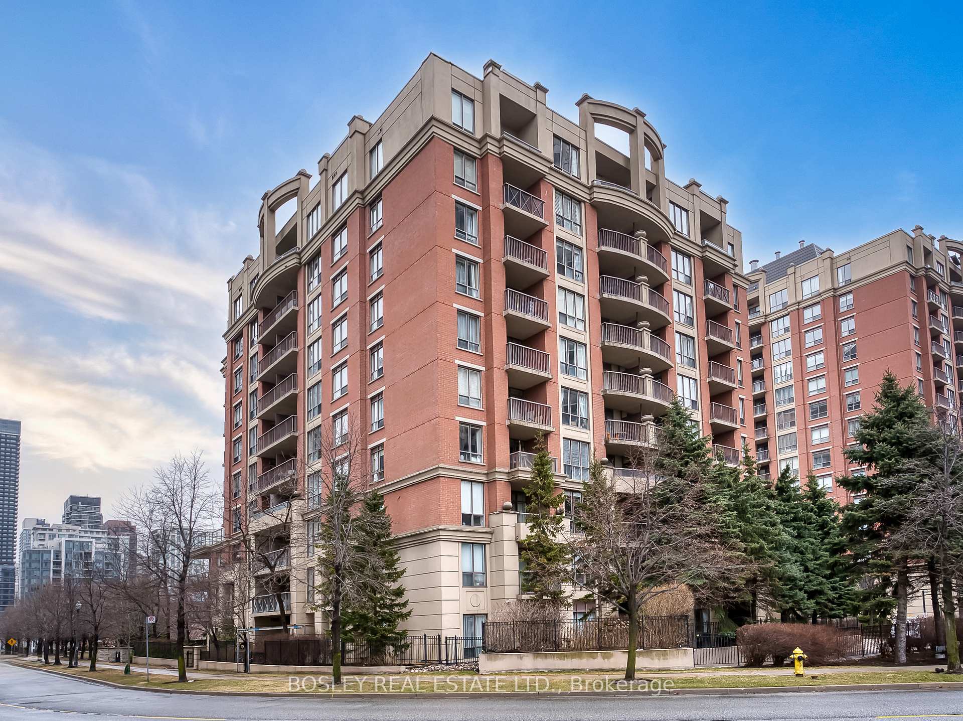 203 - 51 Harrison Garden Boulevard, Toronto, ON M2N 7G4